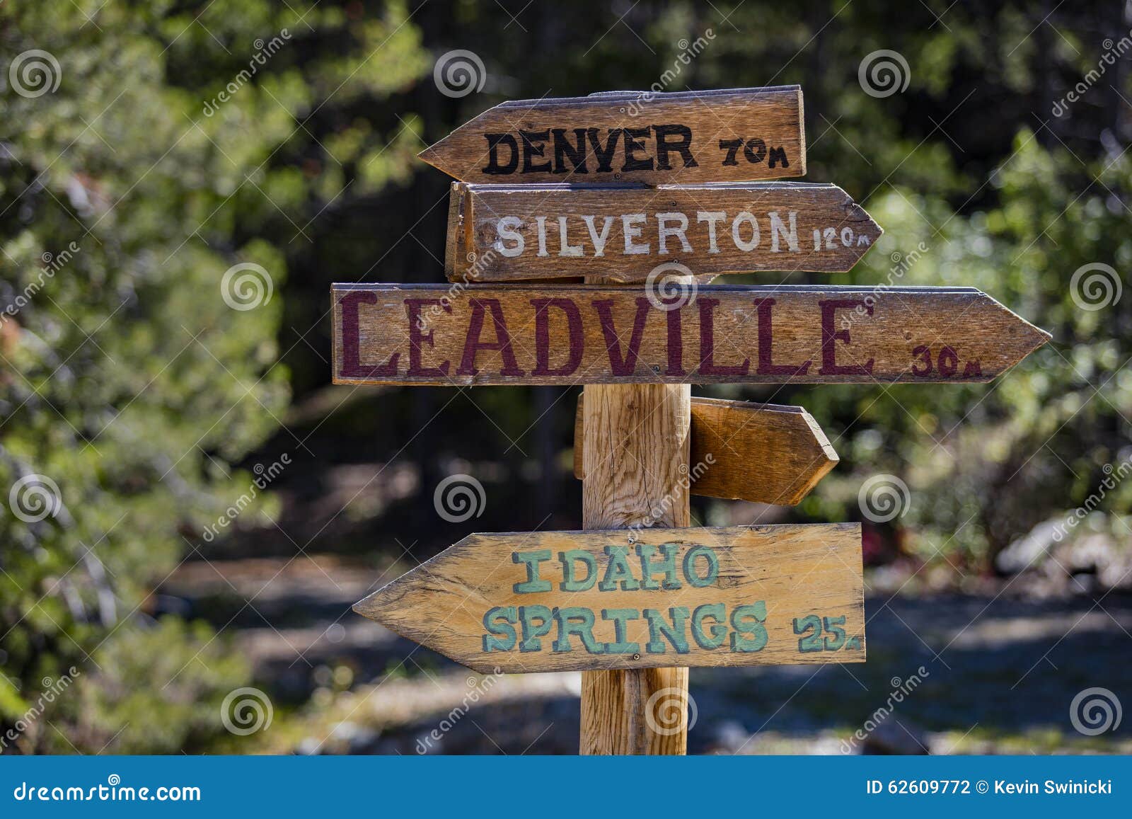 Directional Sign On The Sentinel Hiking Trail To Tugela Falls Stock ...