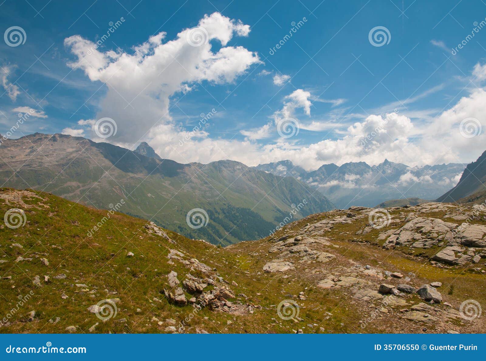 Mountain editorial image. Image of quality, family, vacation - 35706550