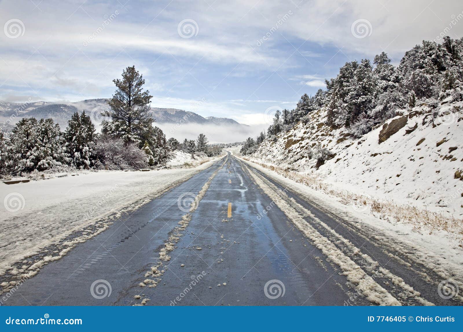 Mountain Highway in Winter stock image. Image of mountian - 7746405