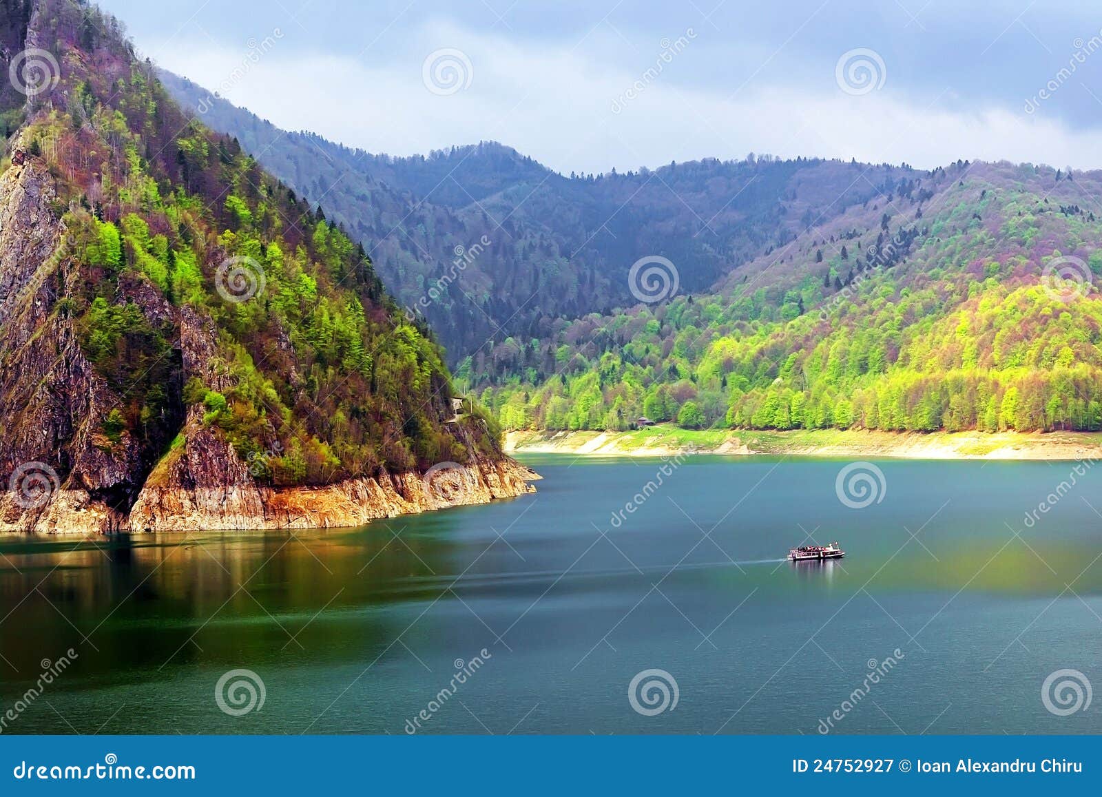 Mountain lake stock image. Image of landscape, mountain - 24752927