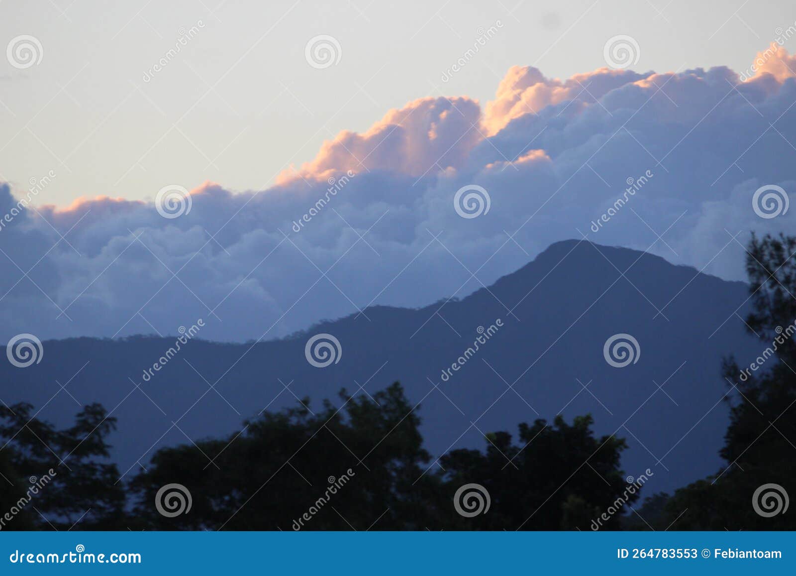 Mount mollo stock image. Image of mount, cloud, mollo - 264783553
