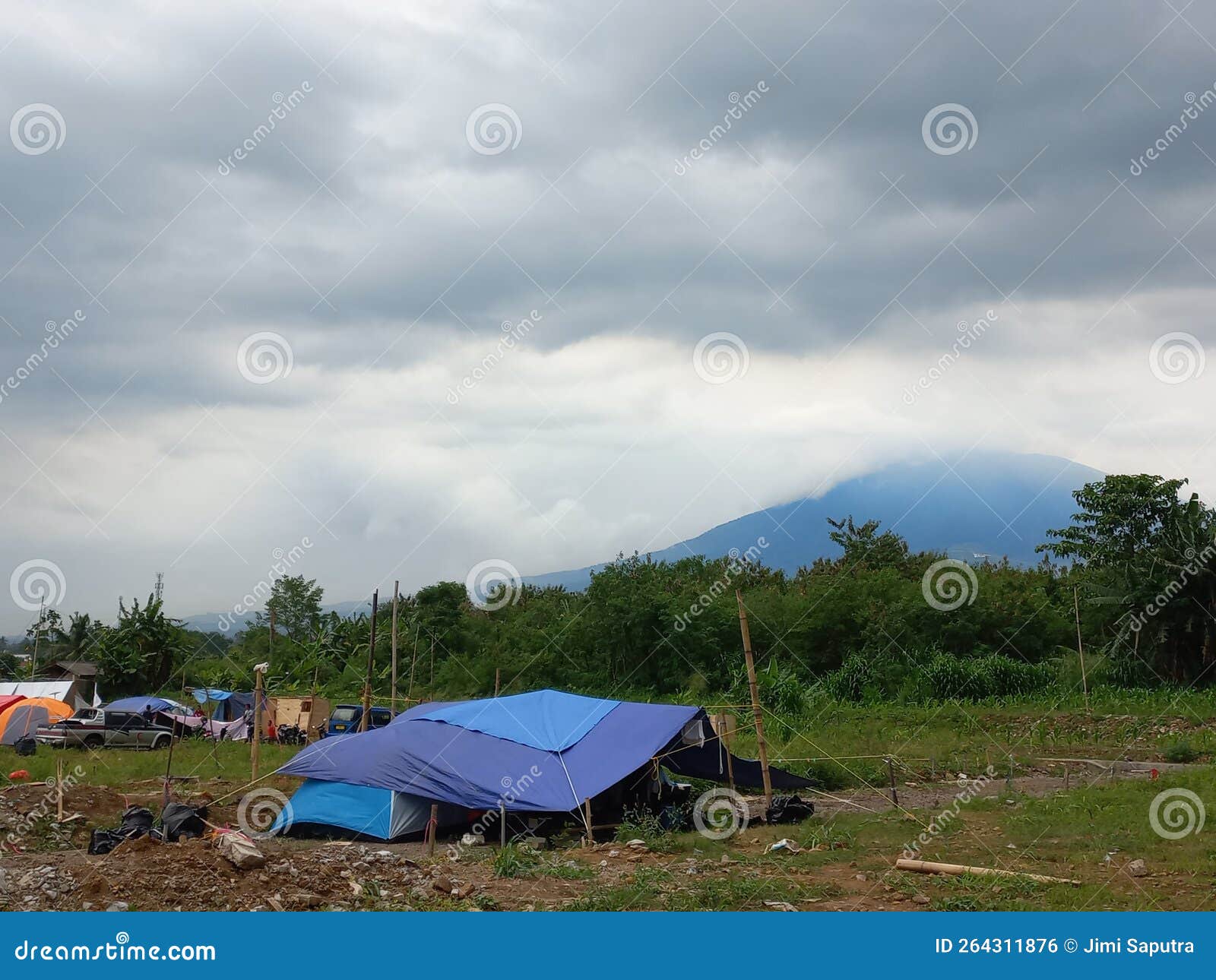 Mount Pangrango editorial photo. Image of cloud, wind - 264311876