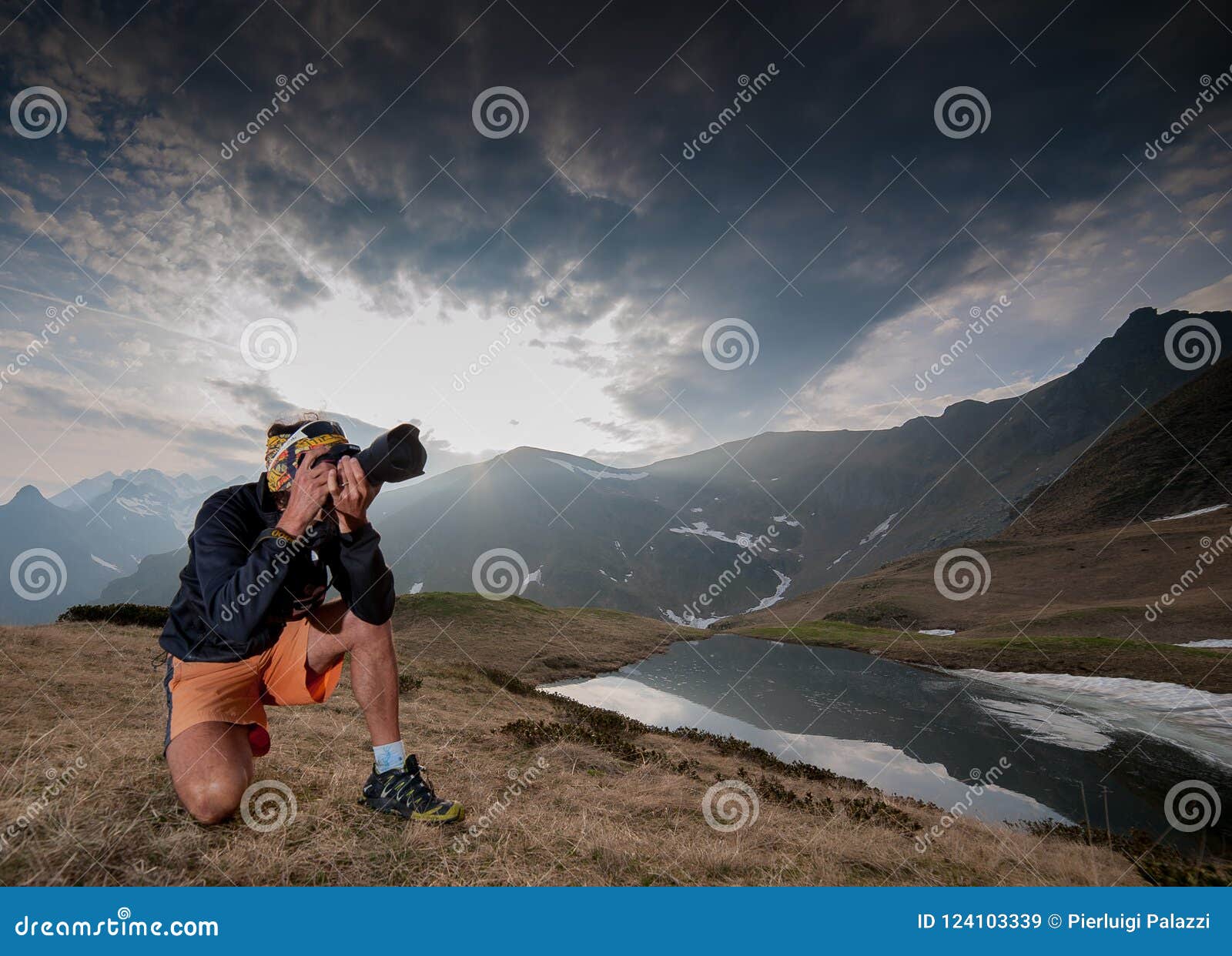 Mountain photographer stock image. Image of hiking, photograph - 124103339