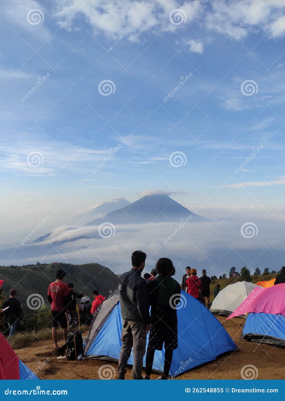 Mountain Prau Indonesia editorial image. Image of dieng - 262548855