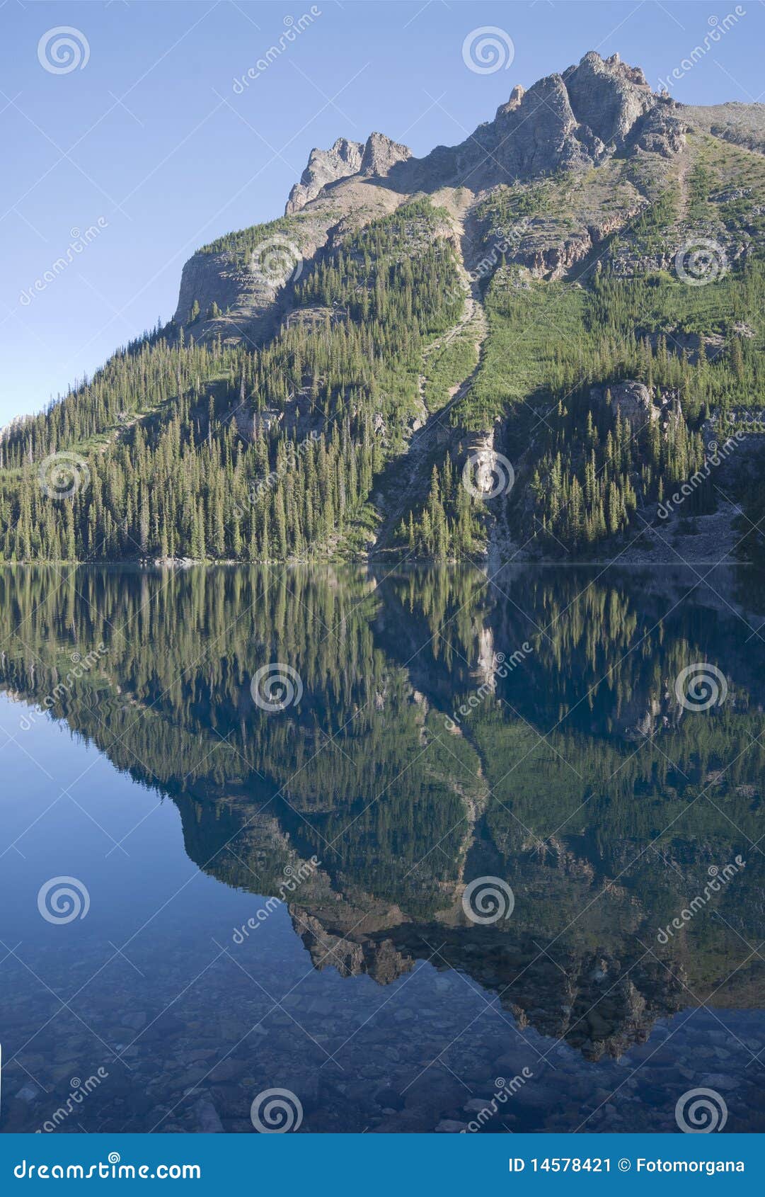 Mountain Reflecting in Lake Stock Image - Image of landscape, lake ...