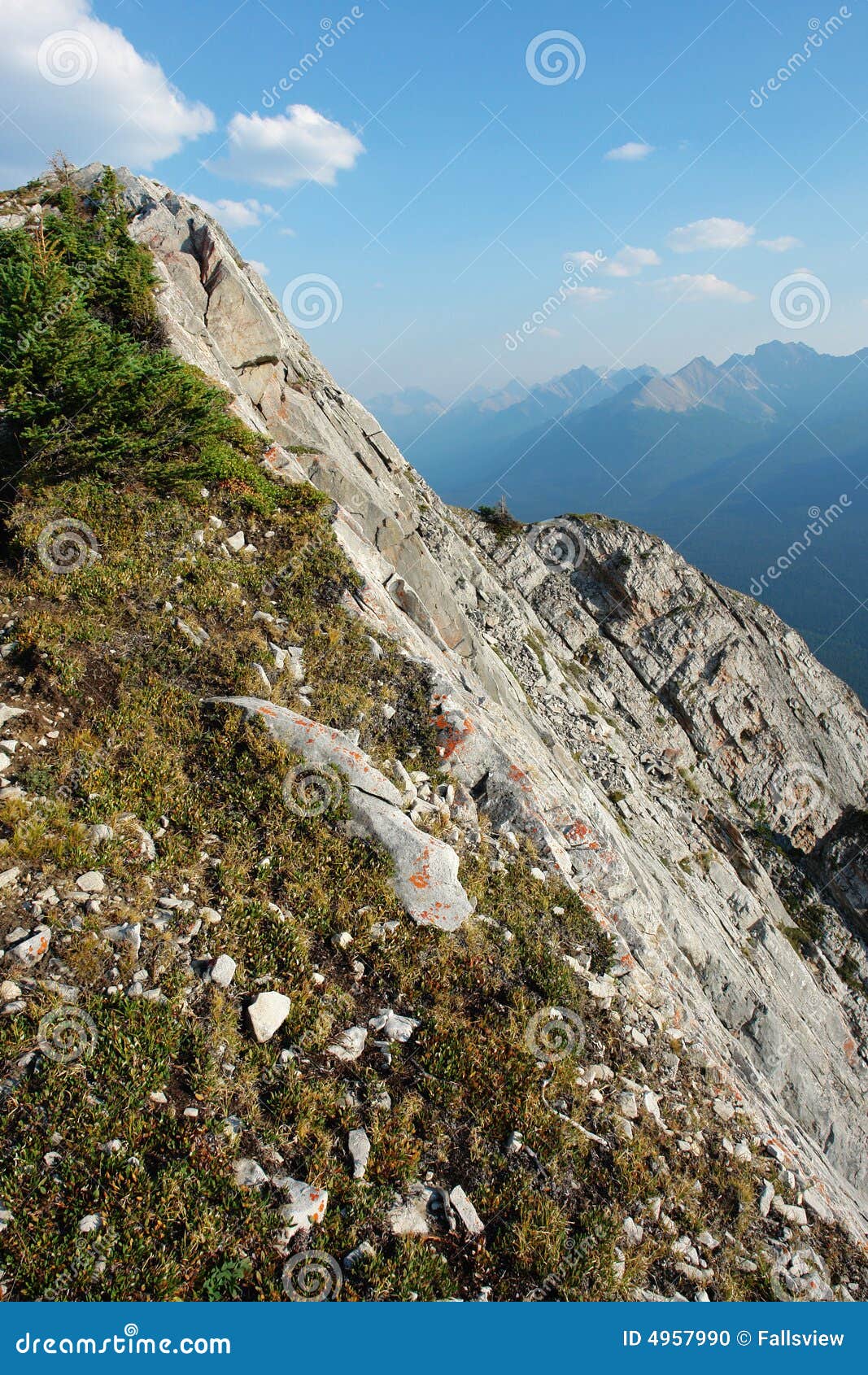 Mountain ridge and cliff stock photo. Image of scrub, park - 4957990