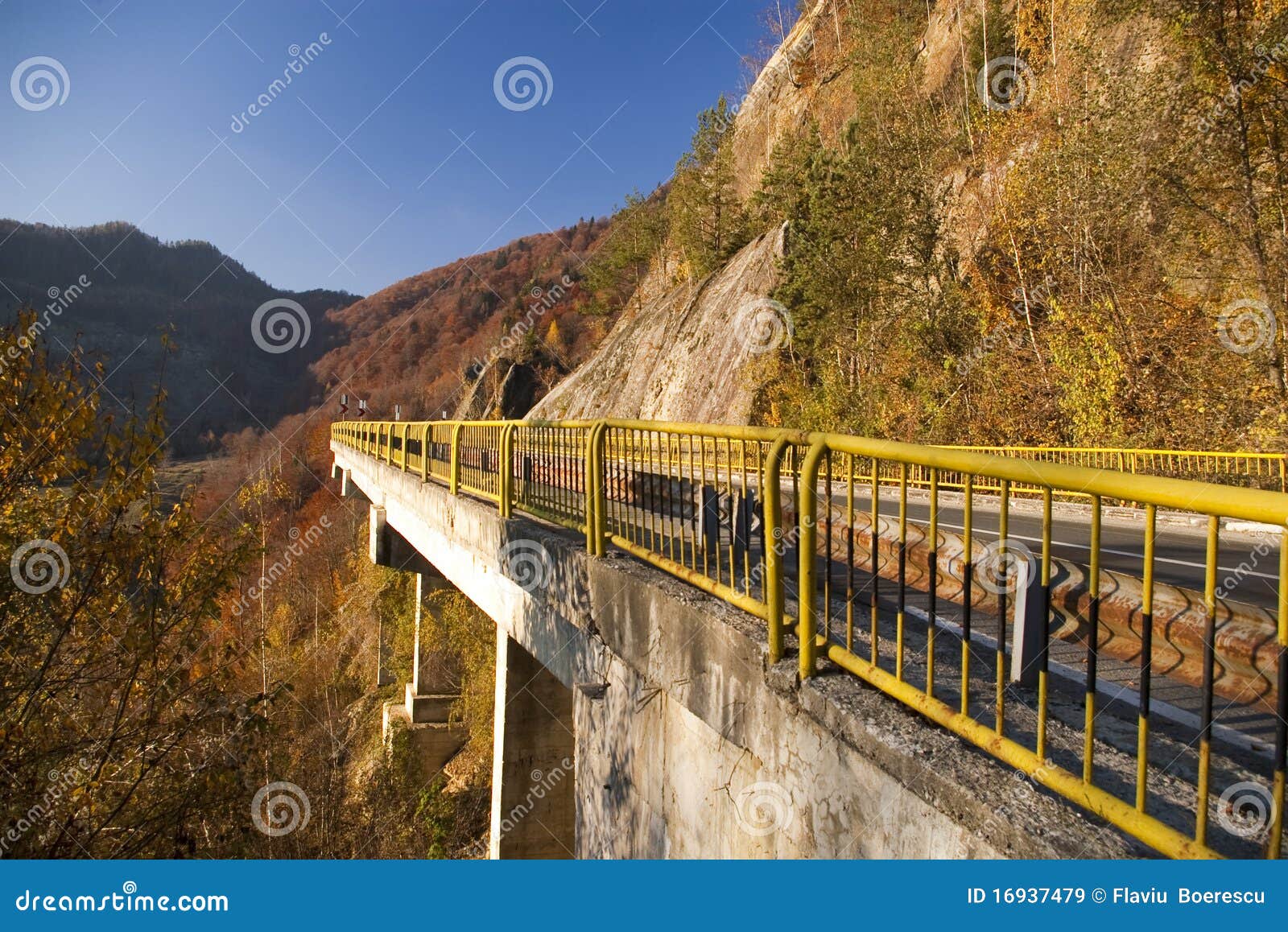Mountain road and bridge stock image. Image of auto, horizontal - 16937479