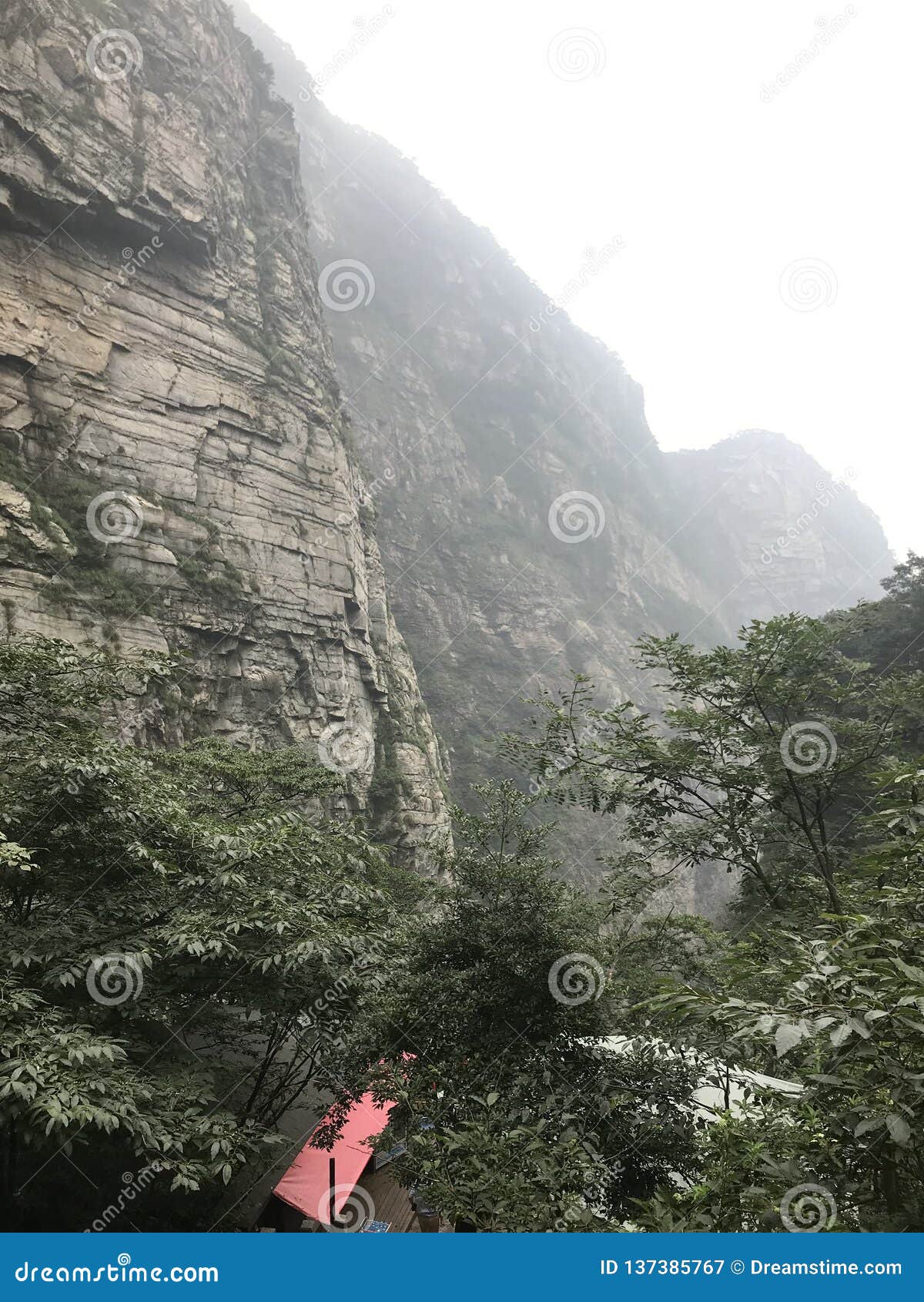 Mountain Side in Mountain Lu Stock Image - Image of side, house: 137385767