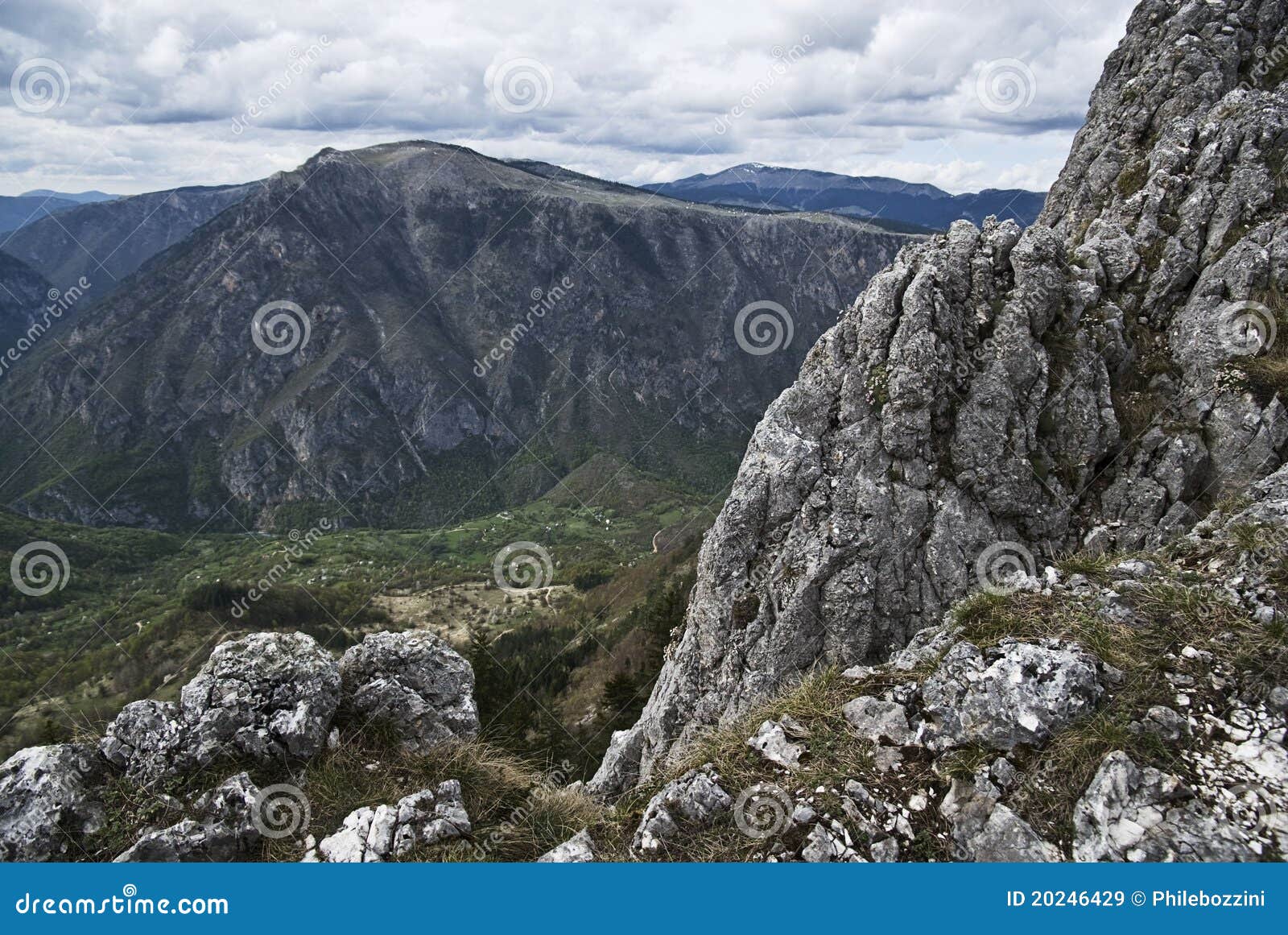 Mountain sight Curevac stock image. Image of rocks, forest - 20246429