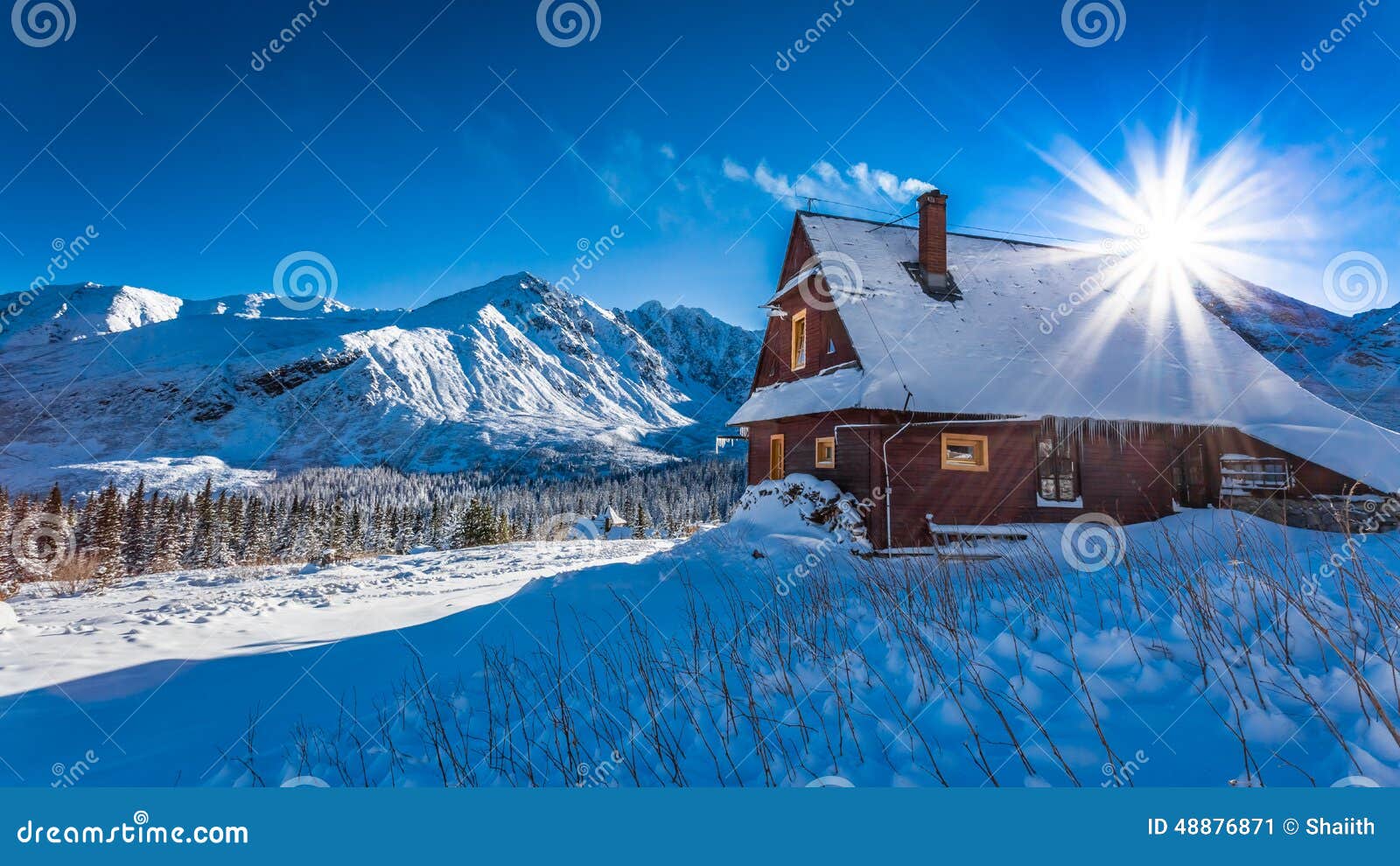 Mountain Small Cottage in a Winter Dawn Stock Image - Image of hiking ...