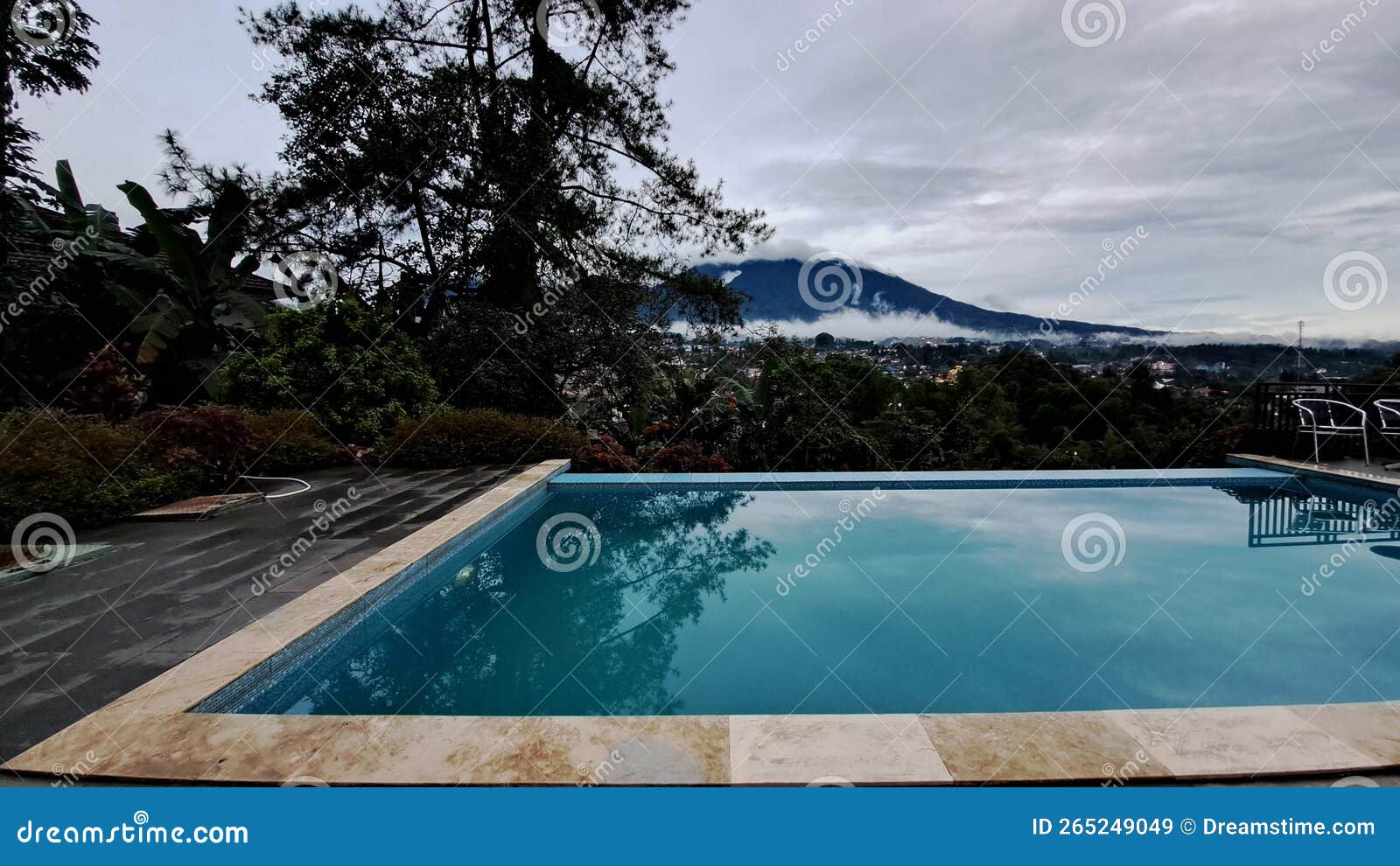 Mountain swimming pool stock image. Image of house, pool - 265249049