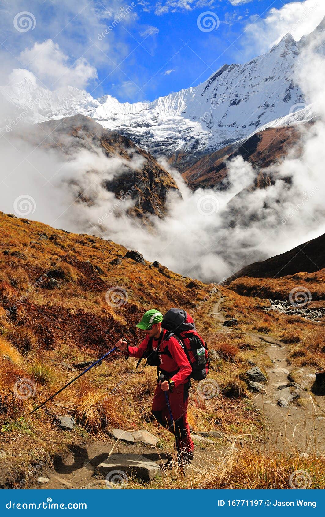 Mountain & Tracking editorial photography. Image of tracking - 16771197
