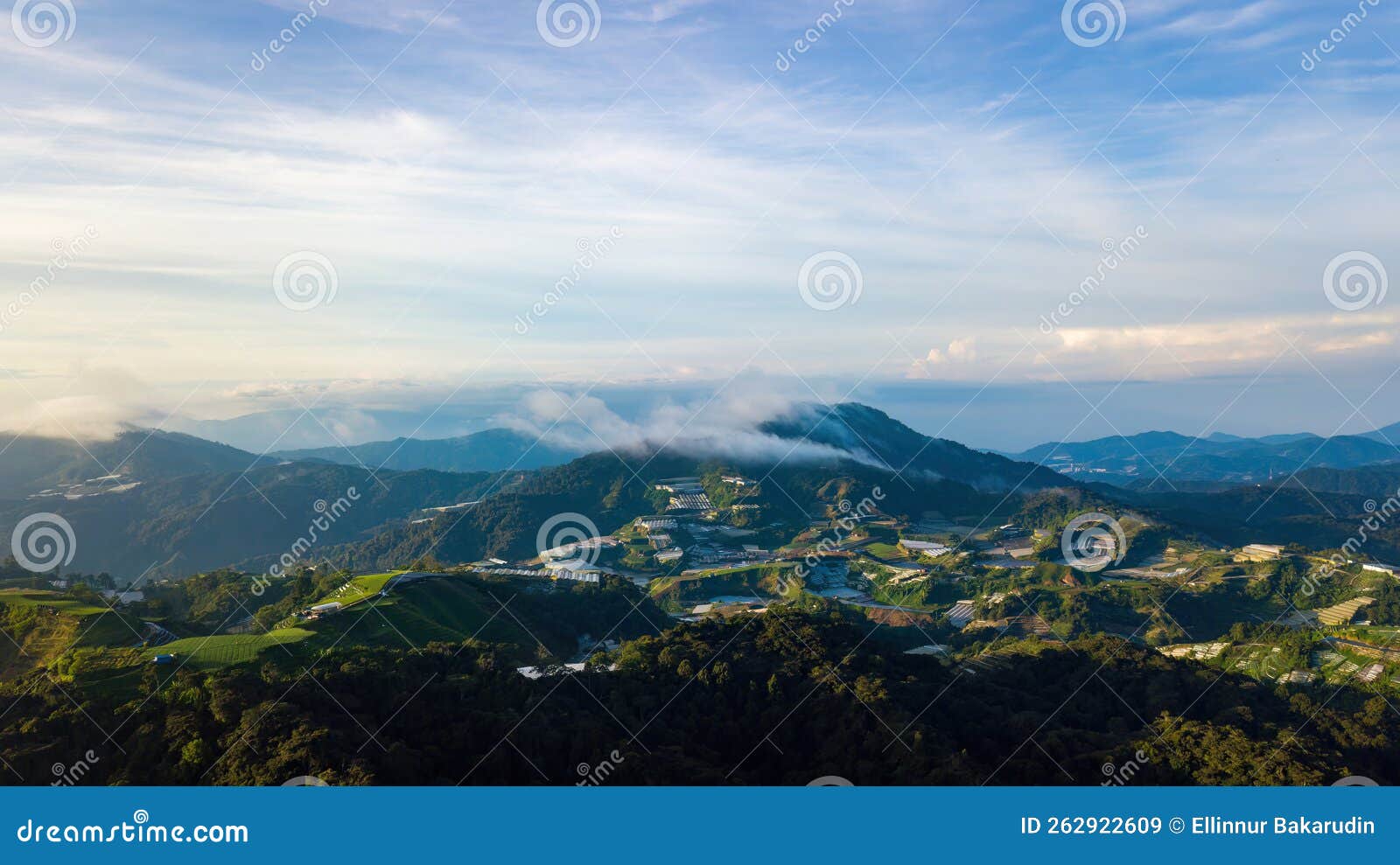 Mountain Valley in Contrasting Morning Light in Cameron Highlands Stock ...