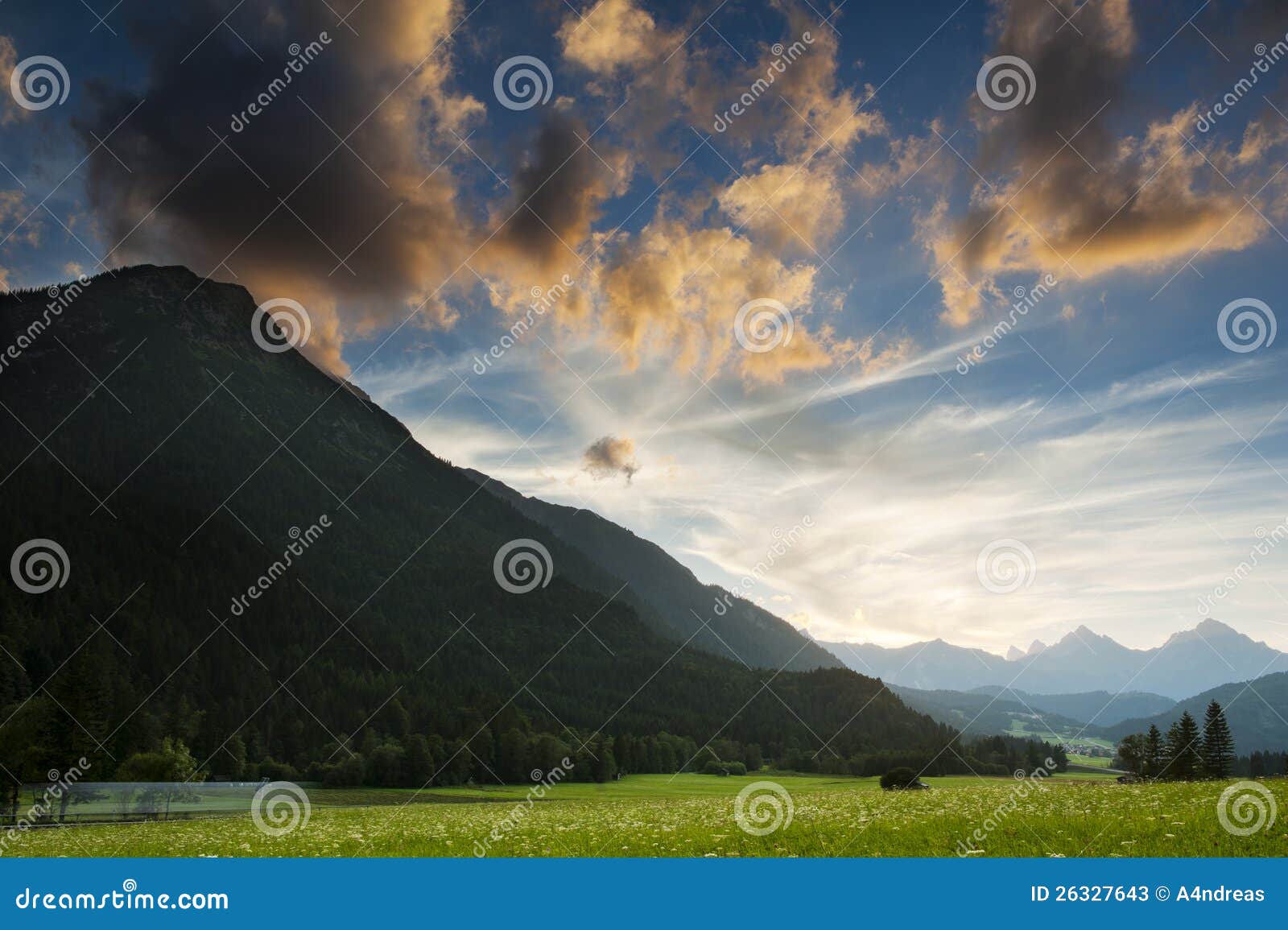 Mountain valley at sunset stock image. Image of illumination - 26327643