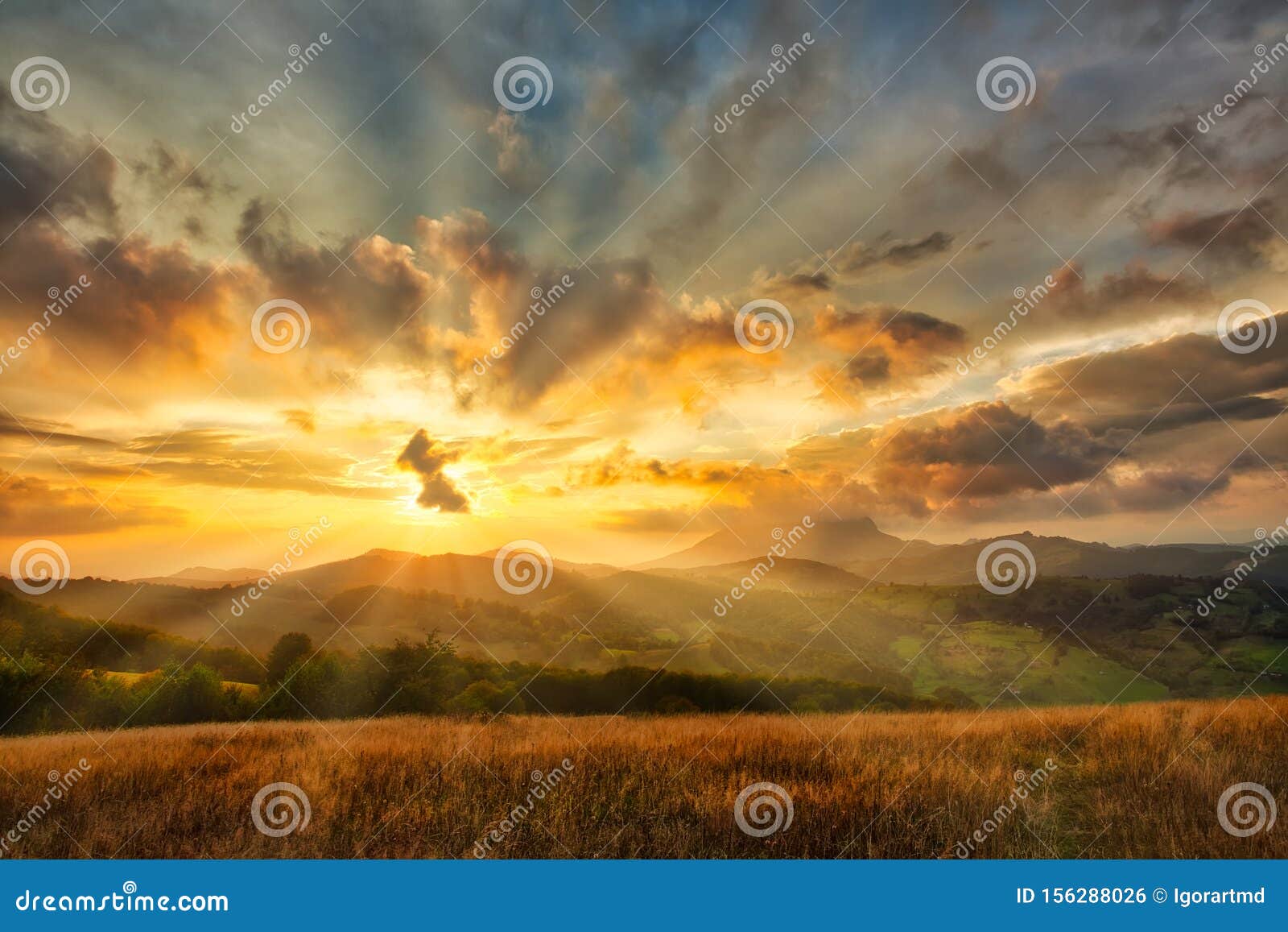 Mountain Valley during Sunset. Stock Photo - Image of mist, dusk: 156288026