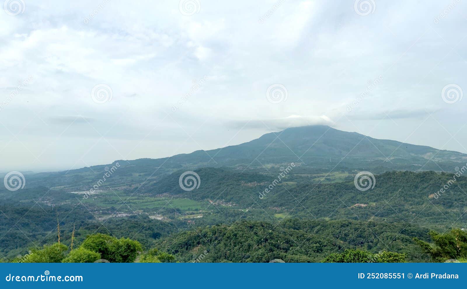 Mountain View in Beautiful Area Stock Image - Image of area, mountain ...