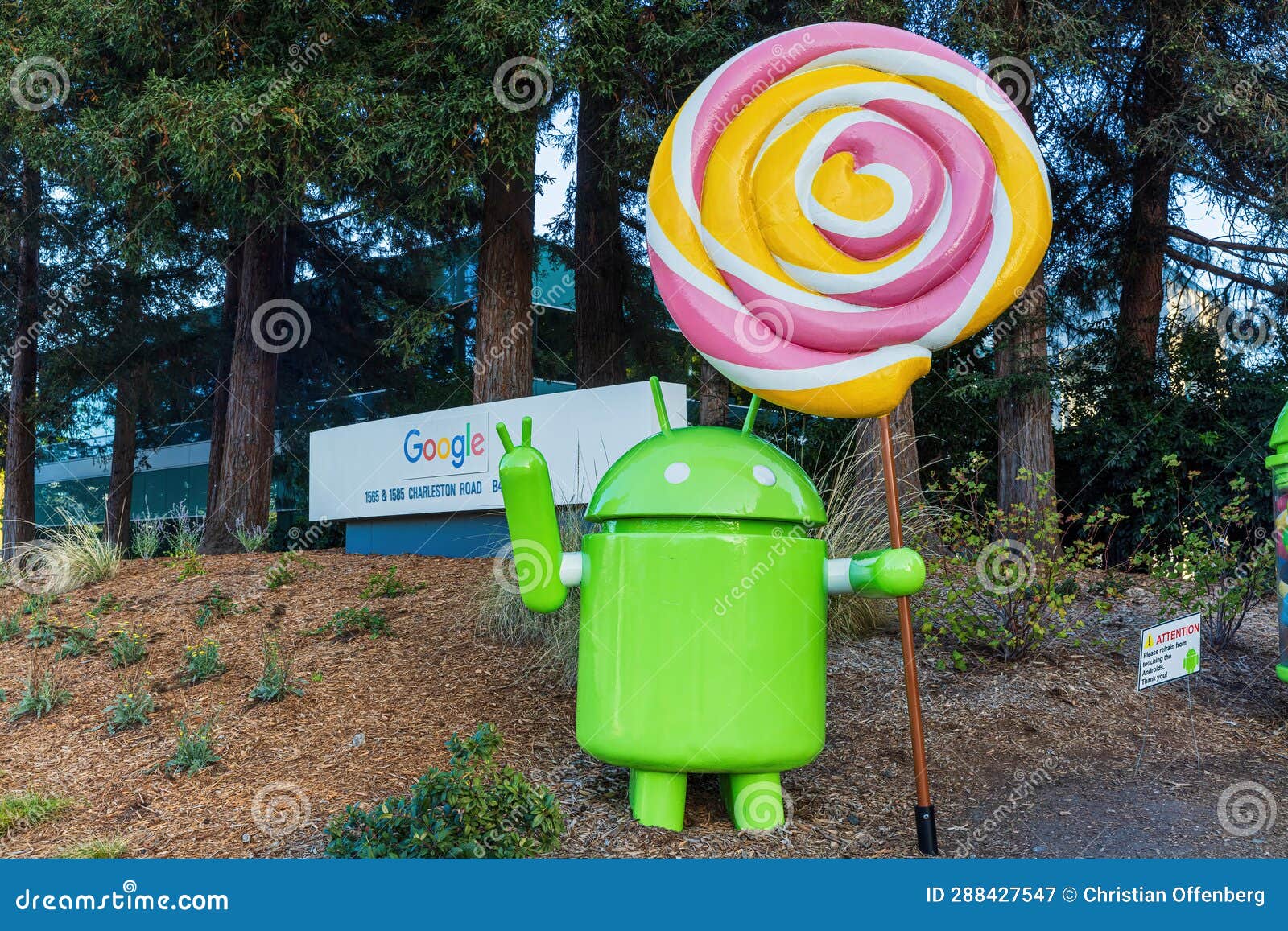 MOUNTAIN VIEW, CALIFORNIA, USA - AUGUST 17, 2023: the Google Android ...