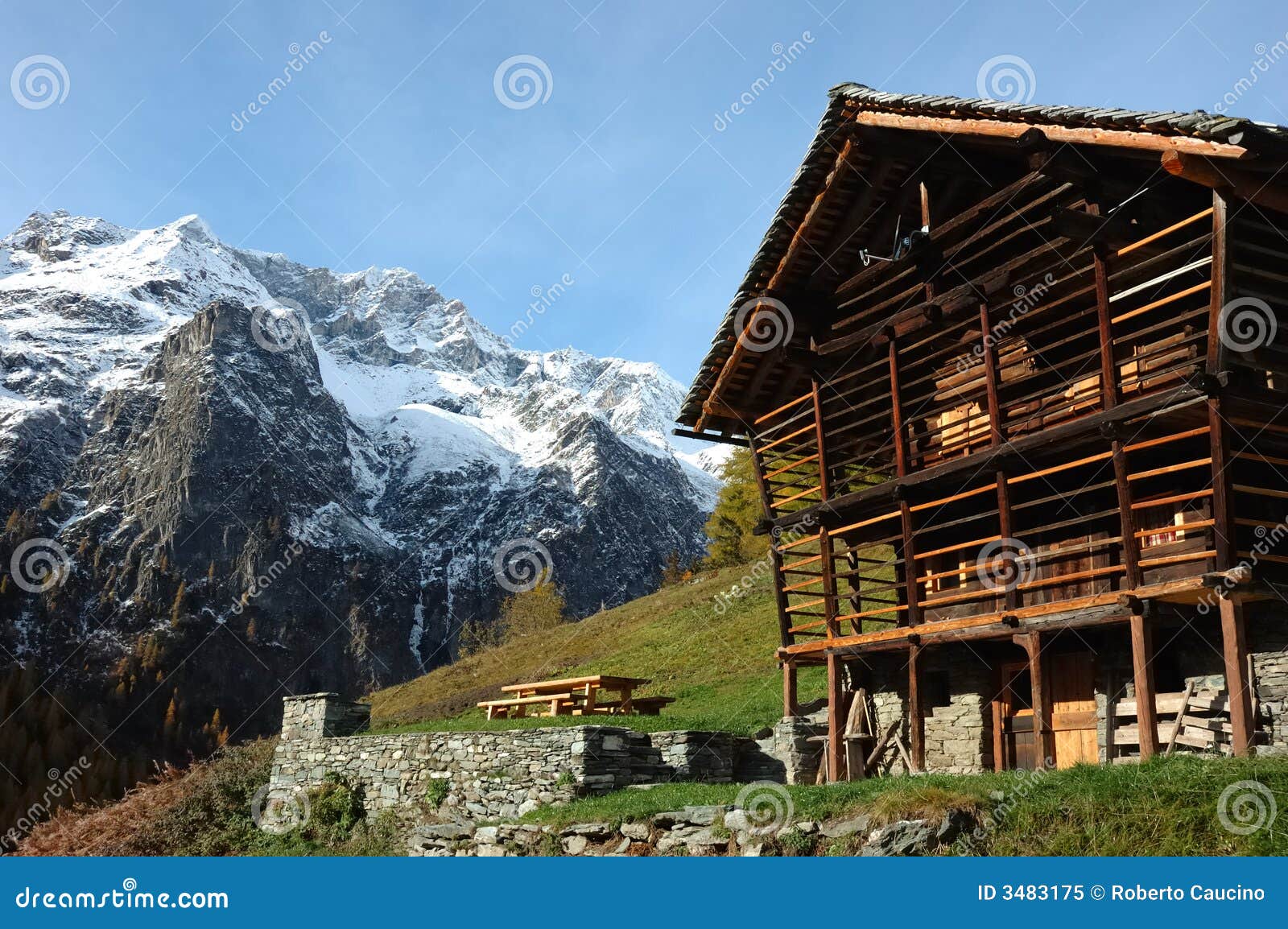Mountain village house stock image. Image of fall, color - 3483175