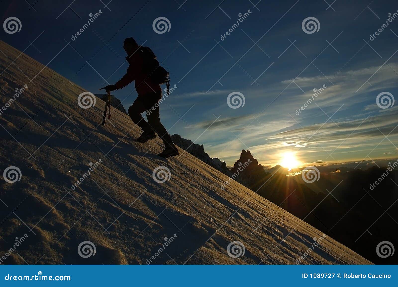Mountaineer stock image. Image of clouds, blanc, winter - 1089727