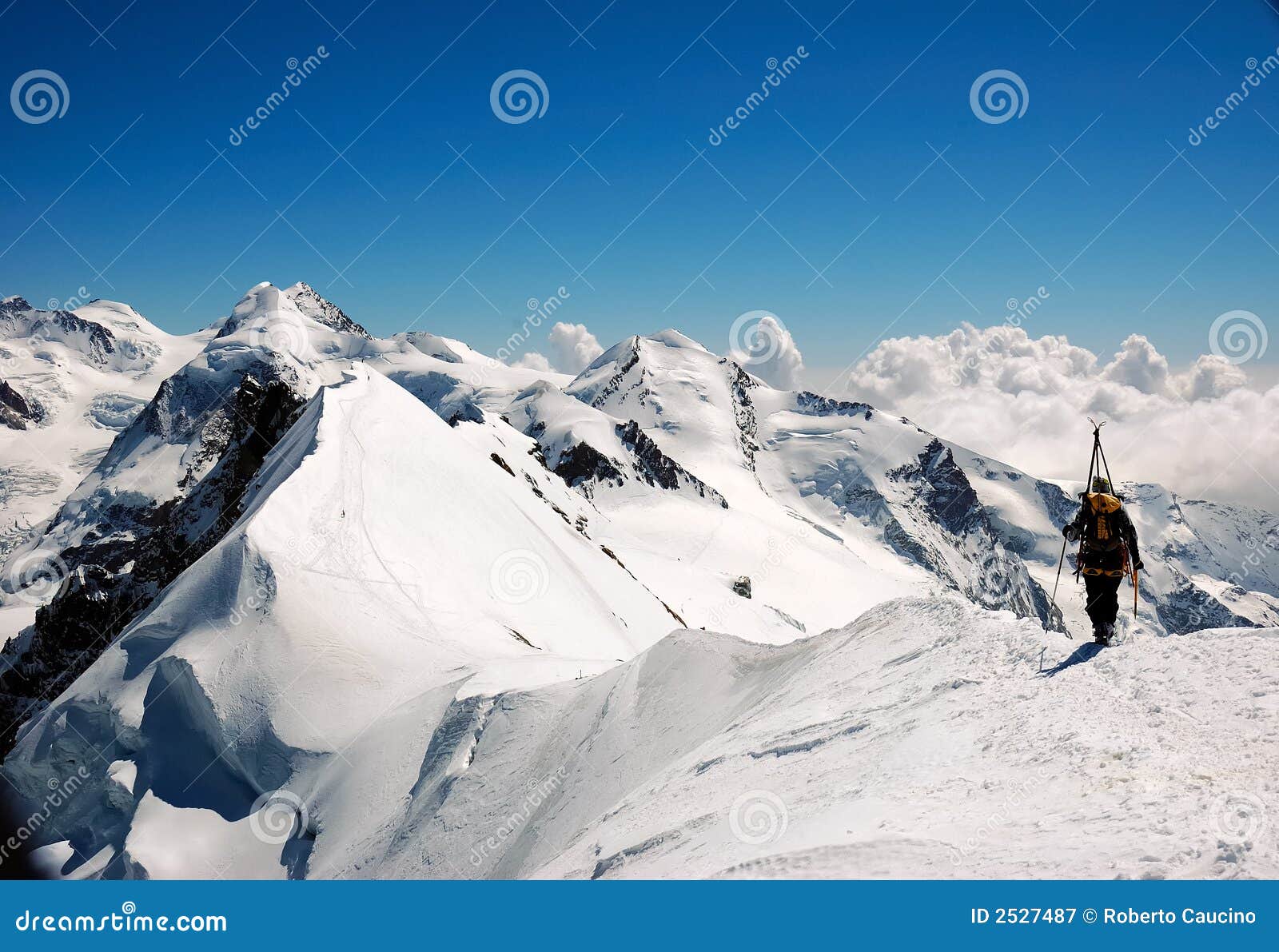 Mountaineering stock image. Image of backcountry, rosa - 2527487
