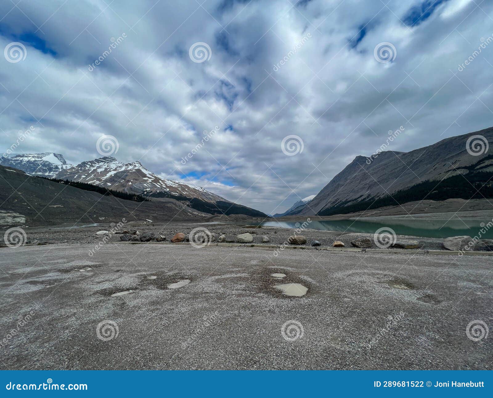 Mountains Along the Ice Fields Parkway in Jasper National Park in ...