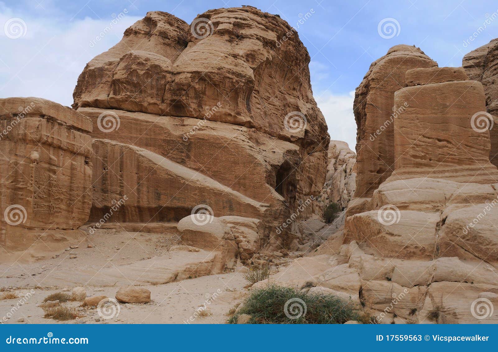 In the Mountains of Petra in Jordan Stock Image - Image of sandstone ...