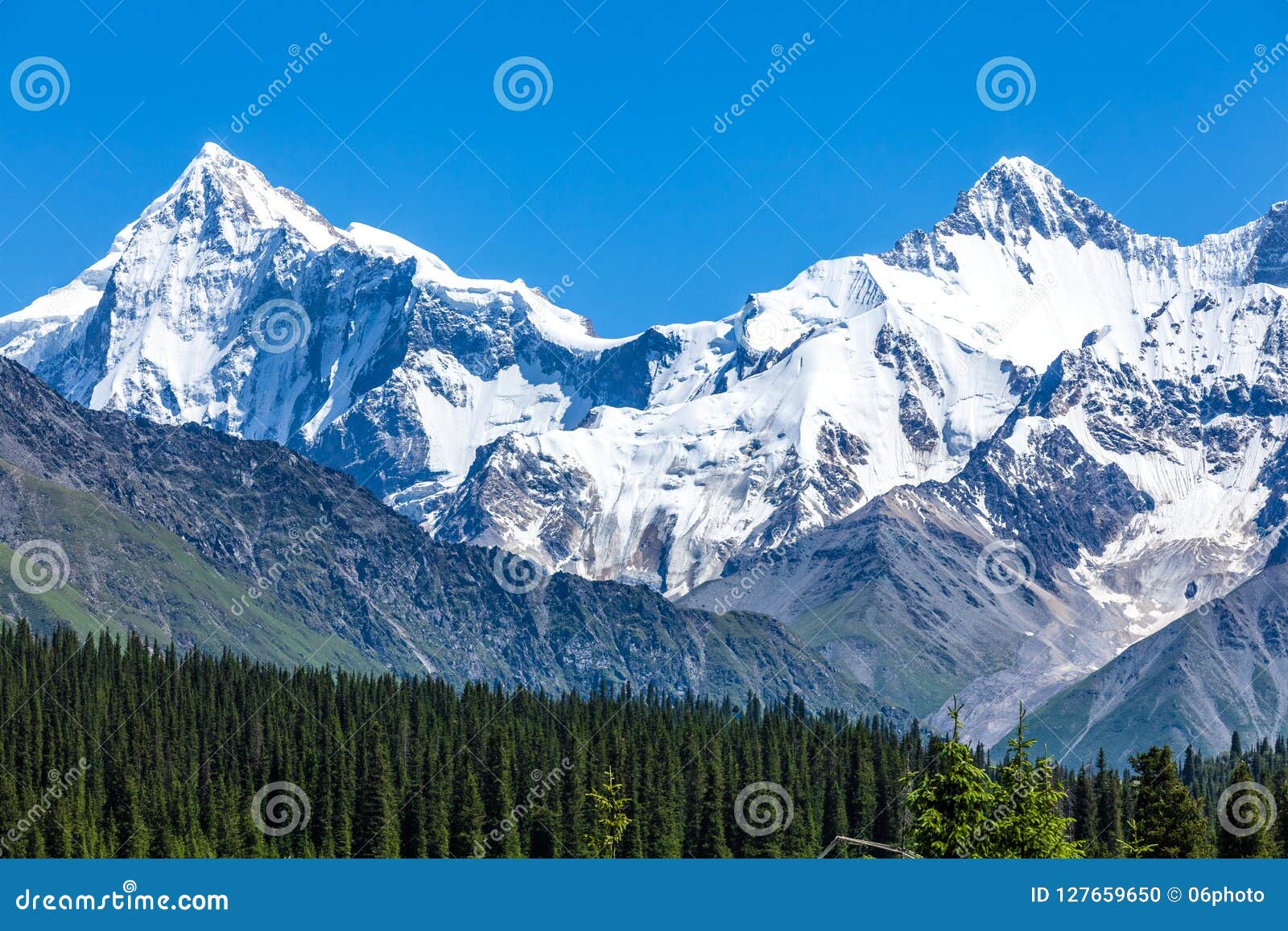 Mountains in Xinjiang,China Stock Photo - Image of blue, scenery: 127659650