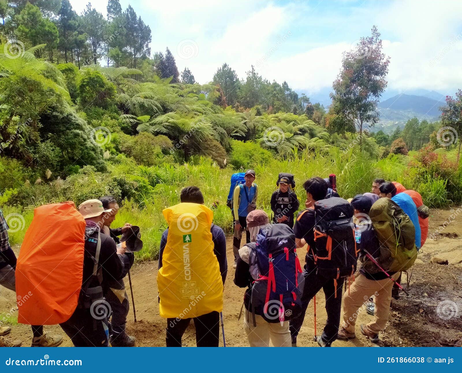 MountainsSlamet Indonesia Java Island Pray Together after Hiking Shoot ...