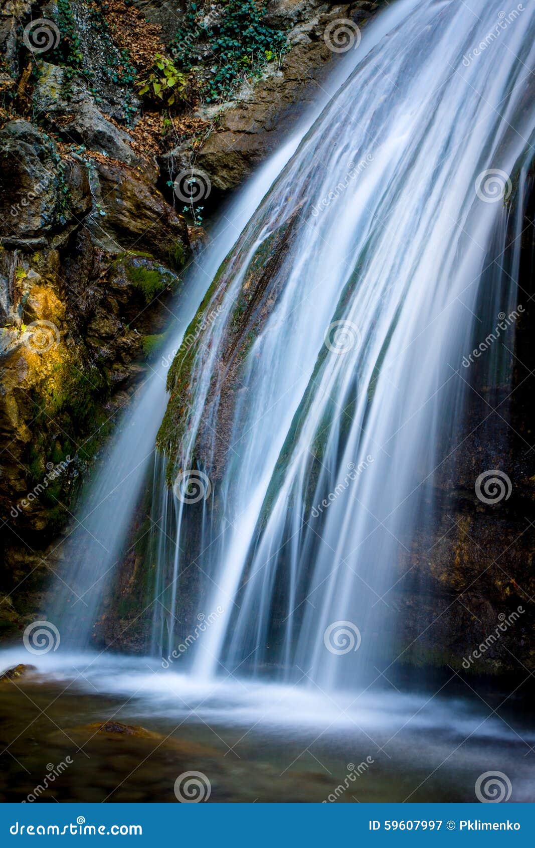 Mounting waterfall stock image. Image of stone, stream - 59607997