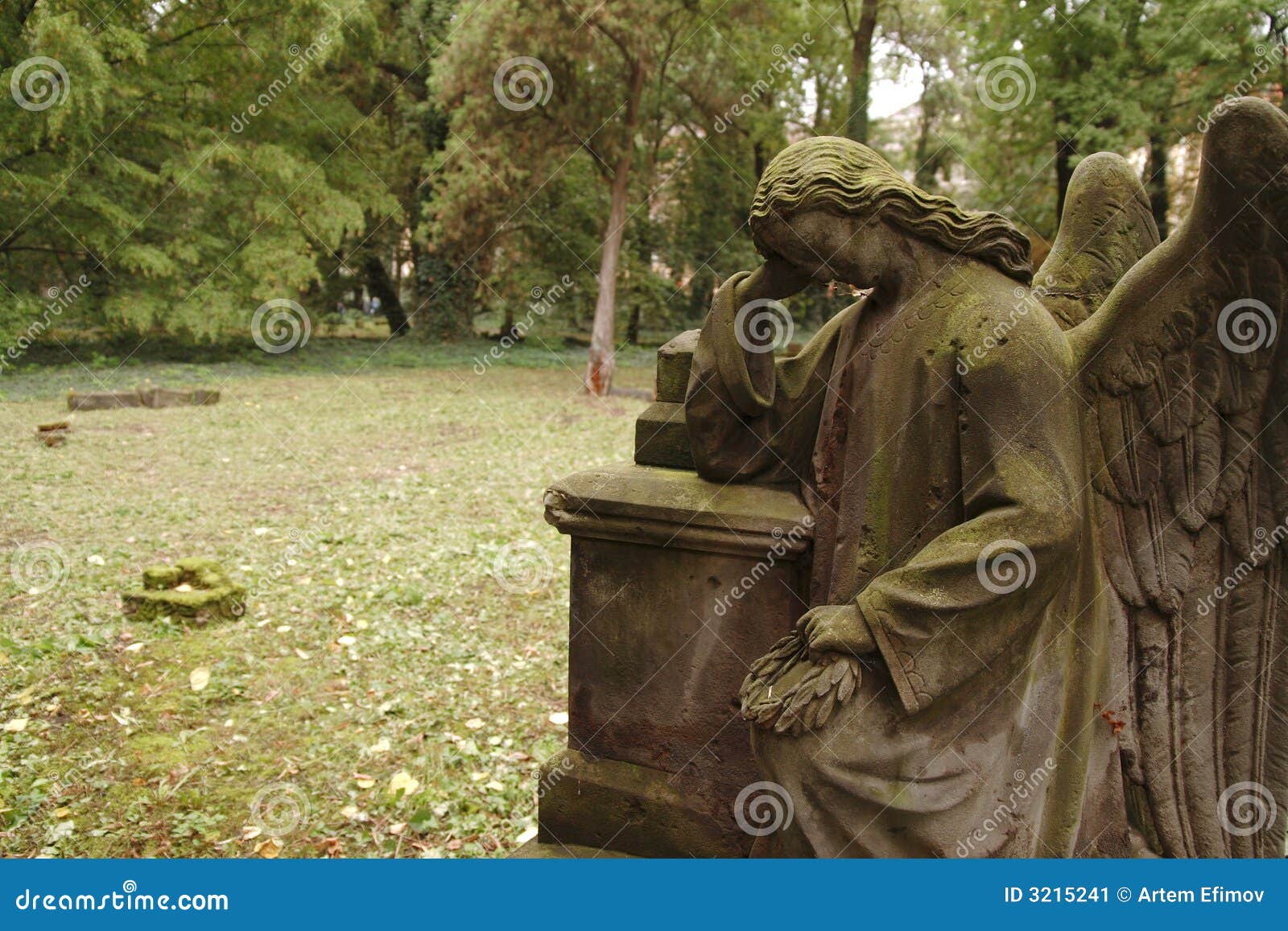 Mourning angel stock image. Image of ghost, graves, grief - 3215241