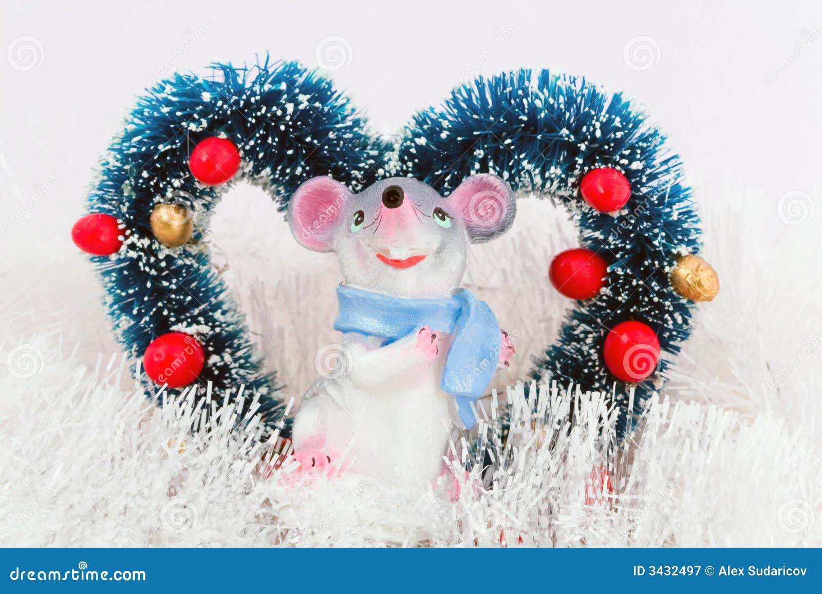 Mouse with heart stock image. Image of greeting, happy - 3432497