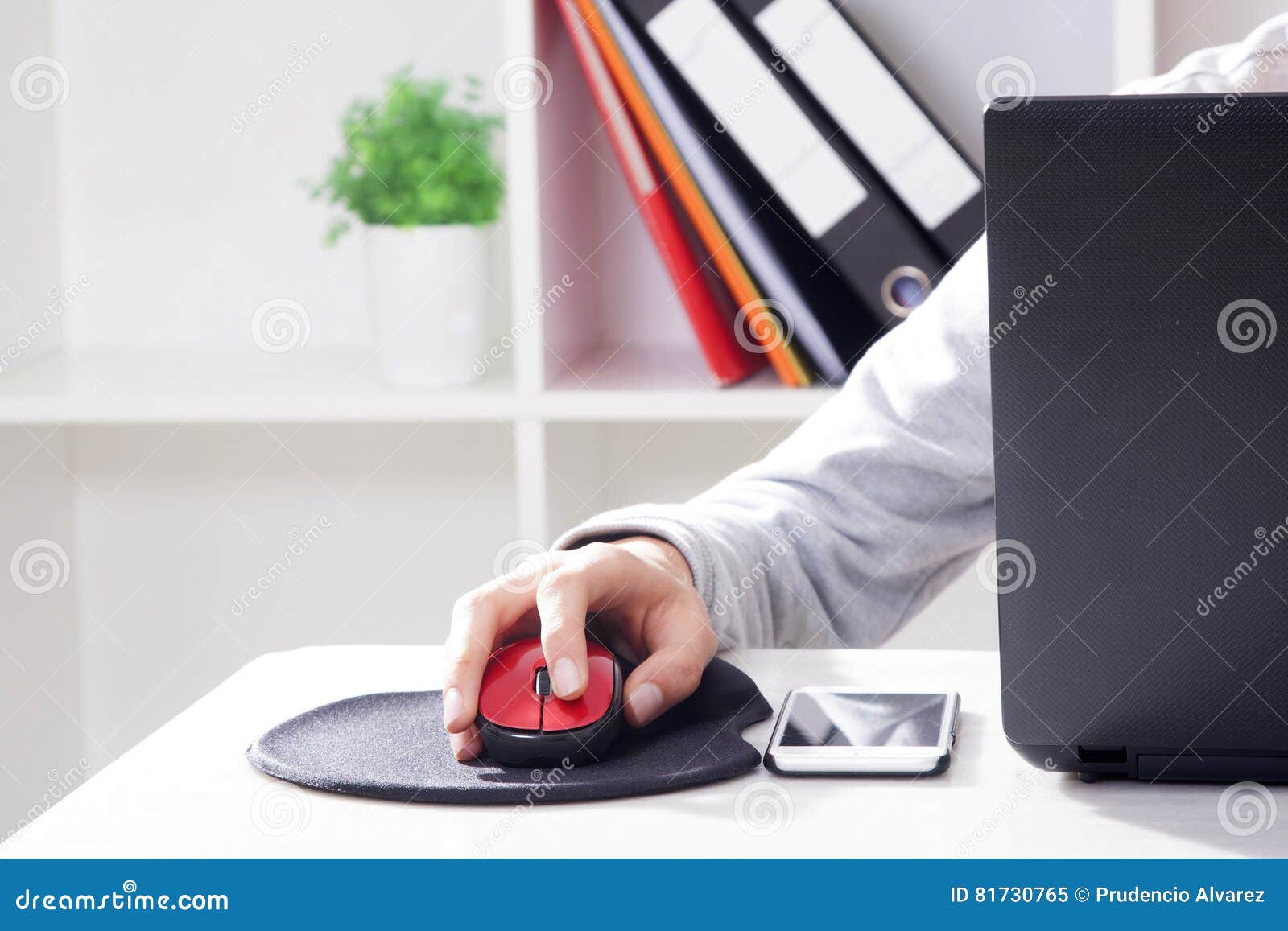 Mouse and laptop on desk stock image. Image of peripheral - 81730765