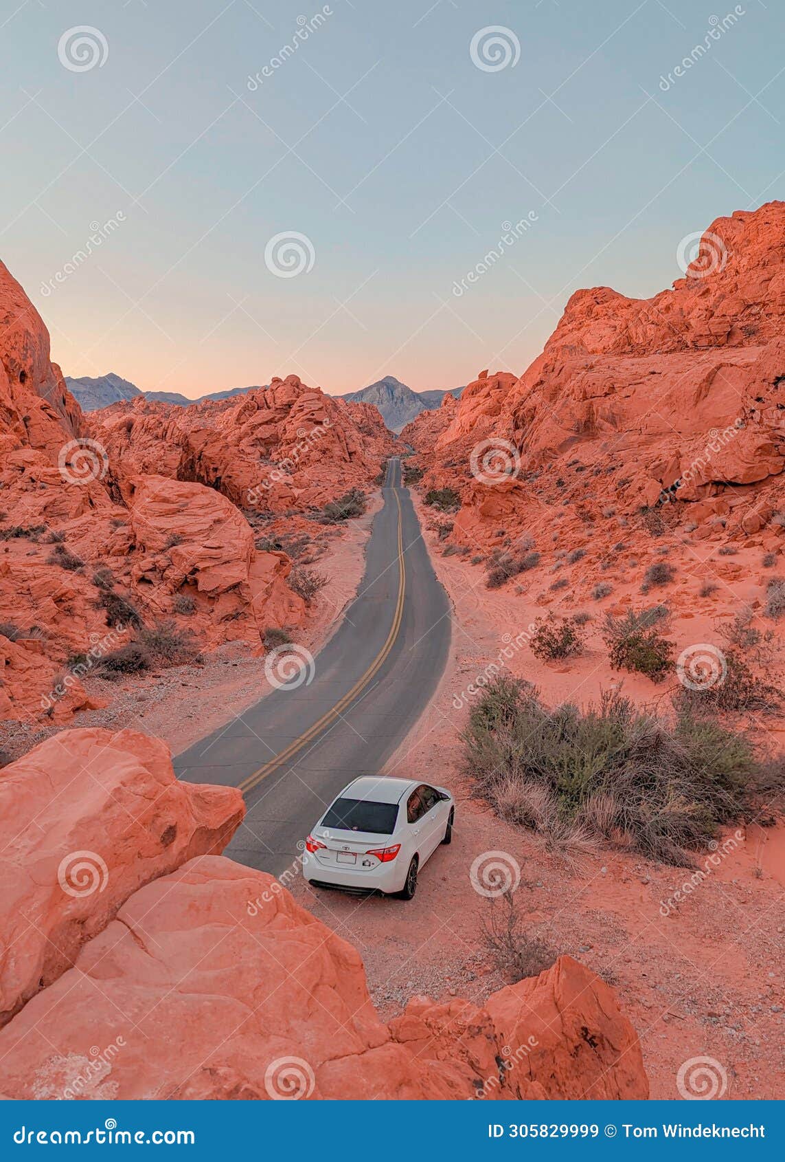 Mouse S Tank Road with White Car in Valley of Fire State Park, Nevada ...
