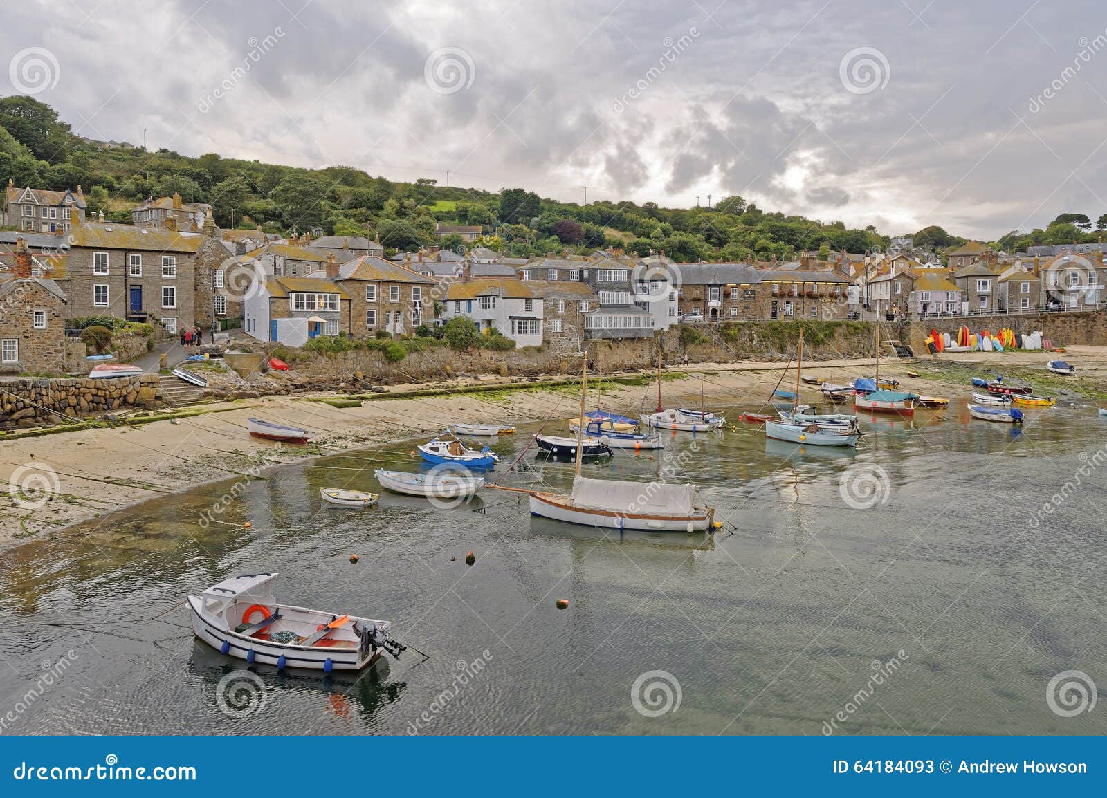 Mousehole Cornwall England redaktionelles stockfoto. Bild von ozean ...
