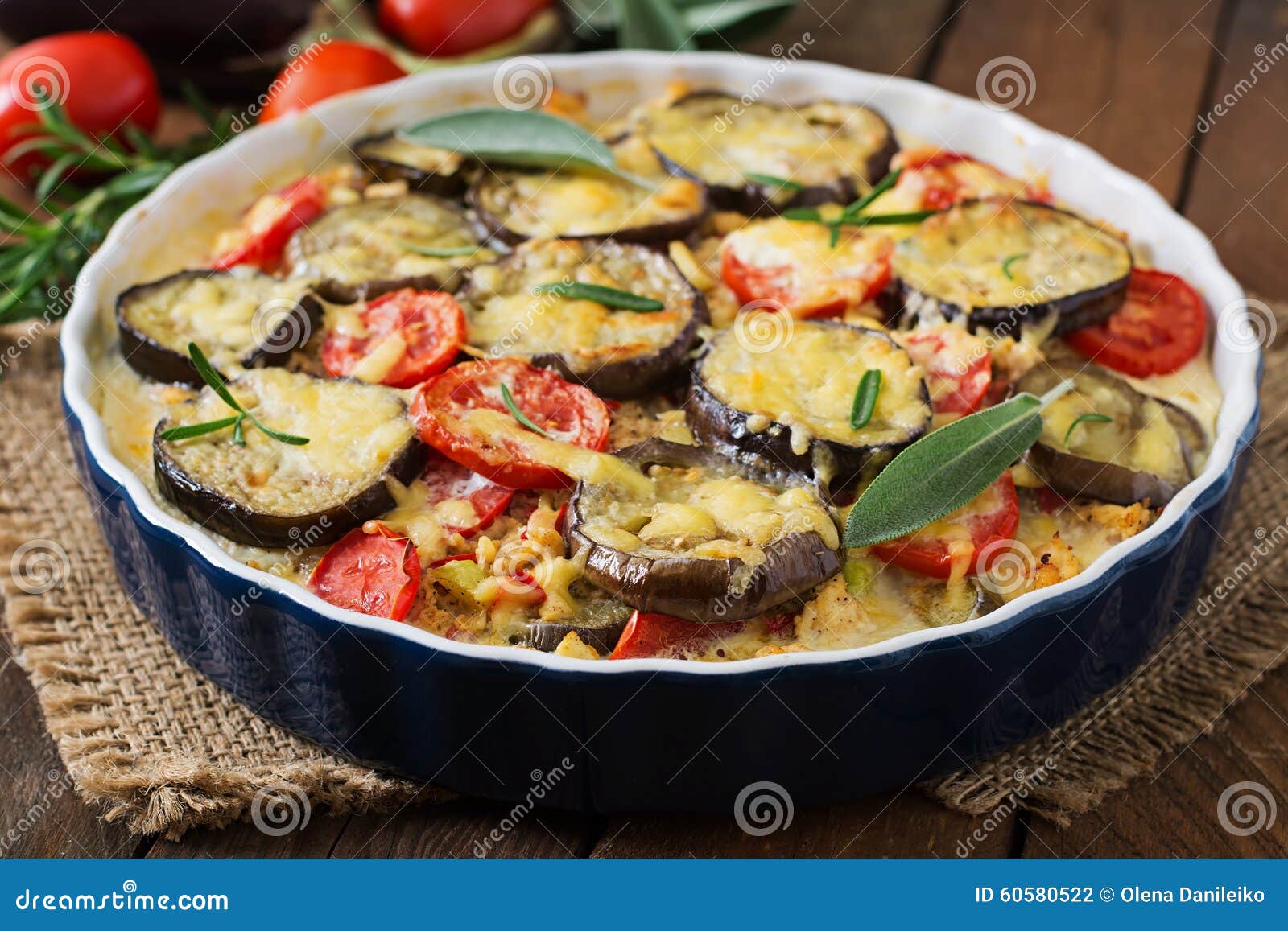 Moussaka - Un Plat Grec Traditionnel Photo stock - Image du cuire ...