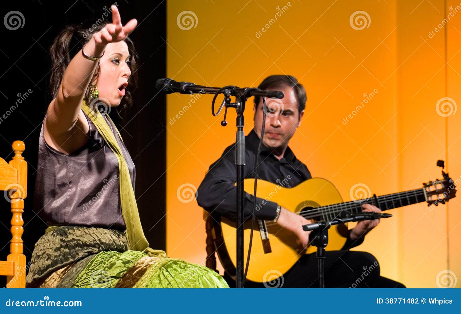 Mouvements de Chacon photographie éditorial. Image du talent - 38771482