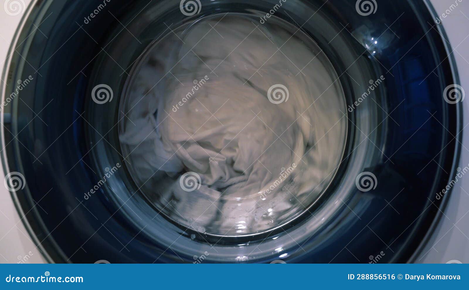 The Movement of Laundry when Drying in the Washing Machine. Wet Things ...