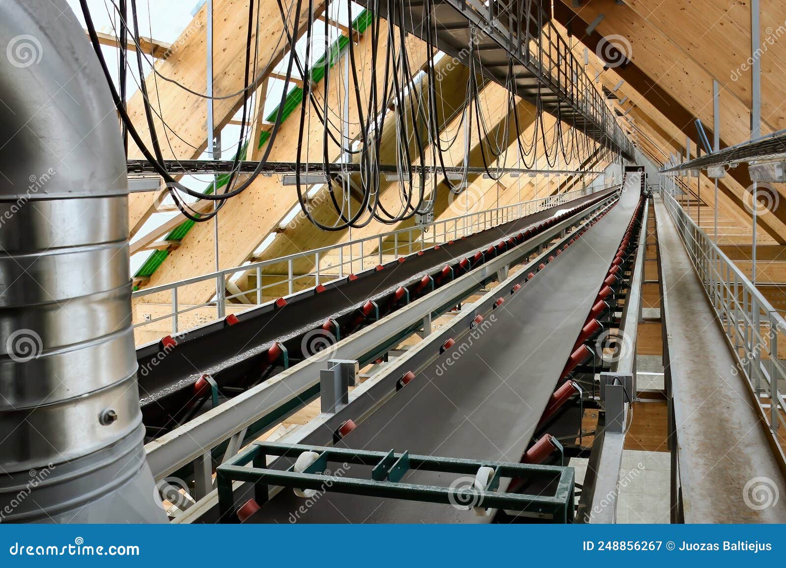 Moving Conveyor Belts in a New Bulk Warehouse Stock Image - Image of ...