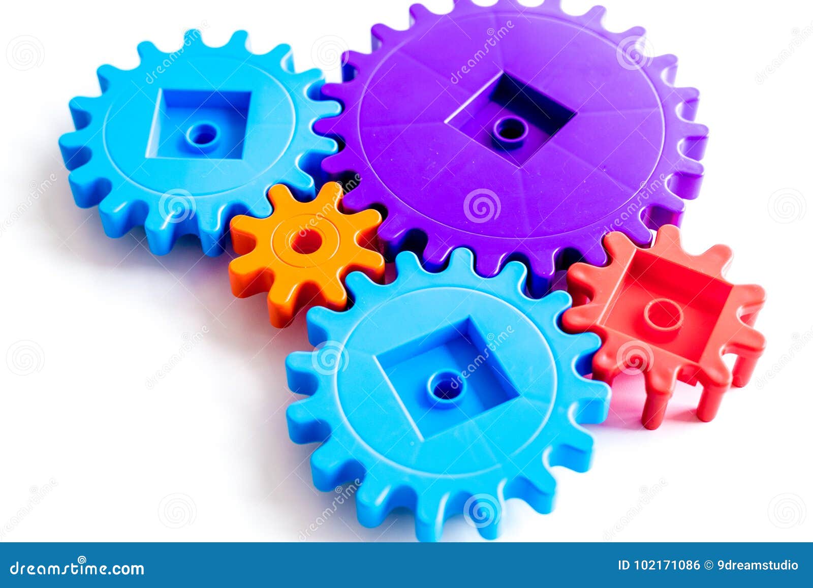 Moving Forward Concept, Ideal Operating Principle with Gears and Wheels ...