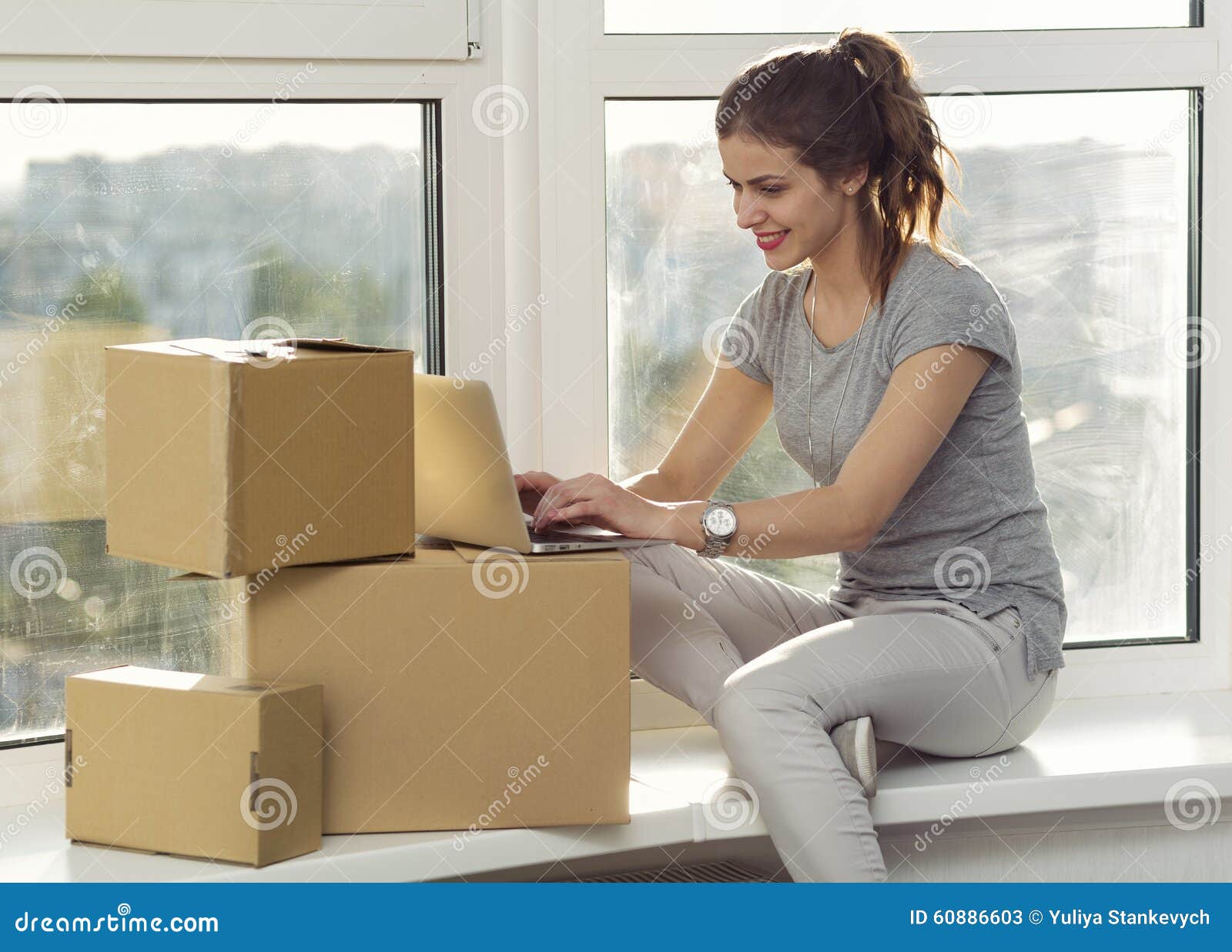 Moving in the New Apartment Stock Image - Image of happy, beautiful ...