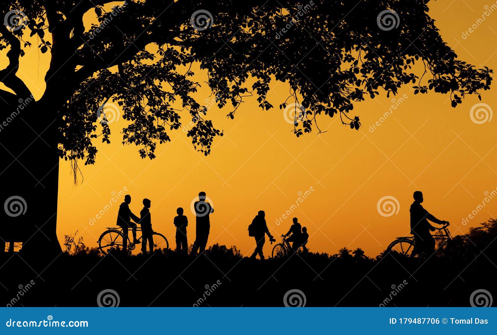 Moving from One Place To Another Editorial Photo - Illustration of ...