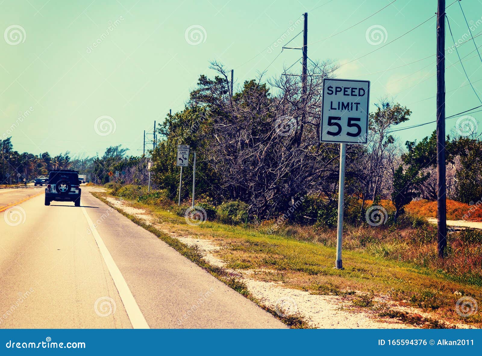 55 Mph Speed Limit Road Schild in Florida Stockfoto - Bild von stunde ...