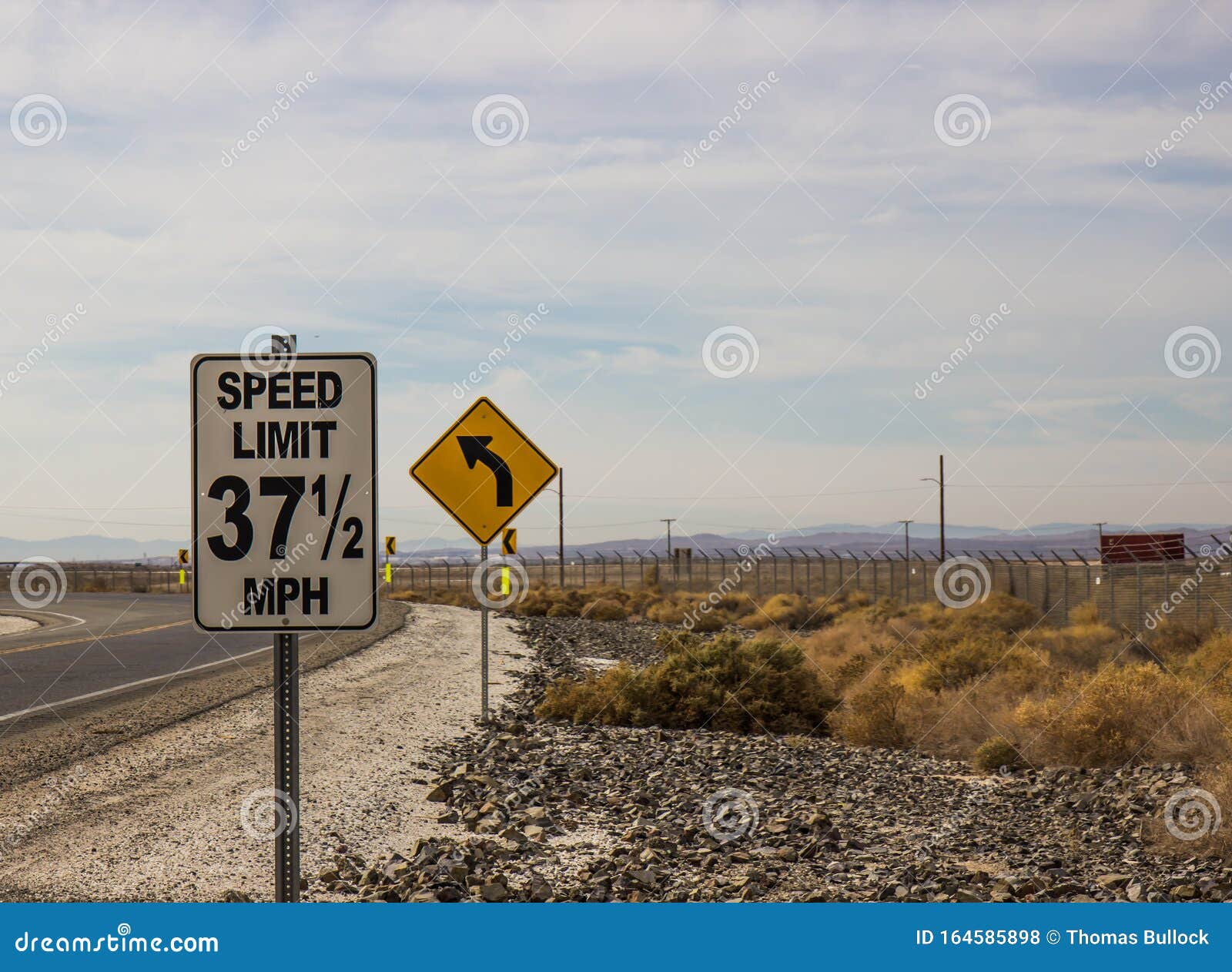 37 1/2 MPH Speed Limit Sign Stock Photo - Image of hour, mountains ...