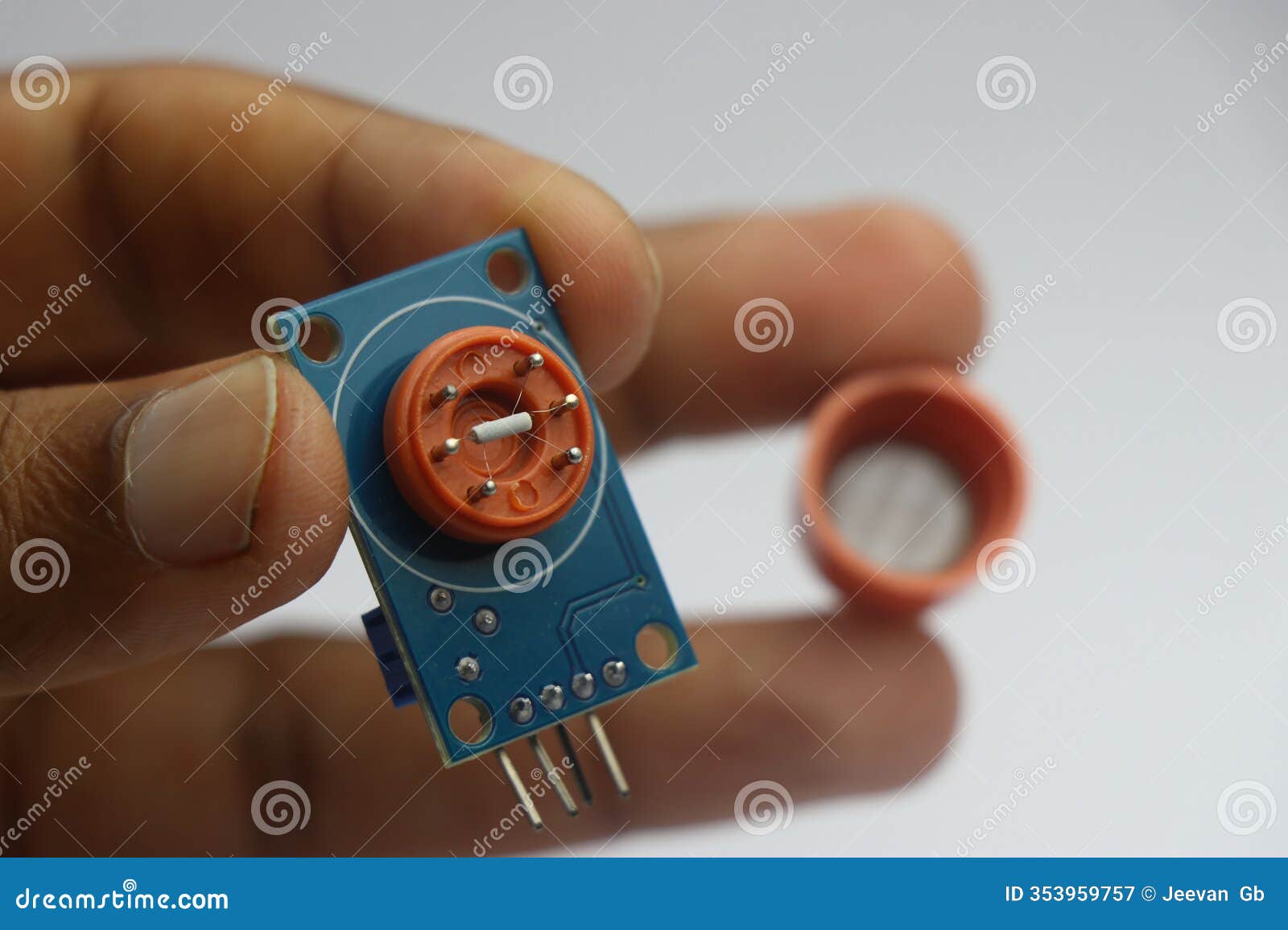 MQ3 Alcohol Sensor Inside Part. MQ-3 Sensor Disassembled for Detailed ...