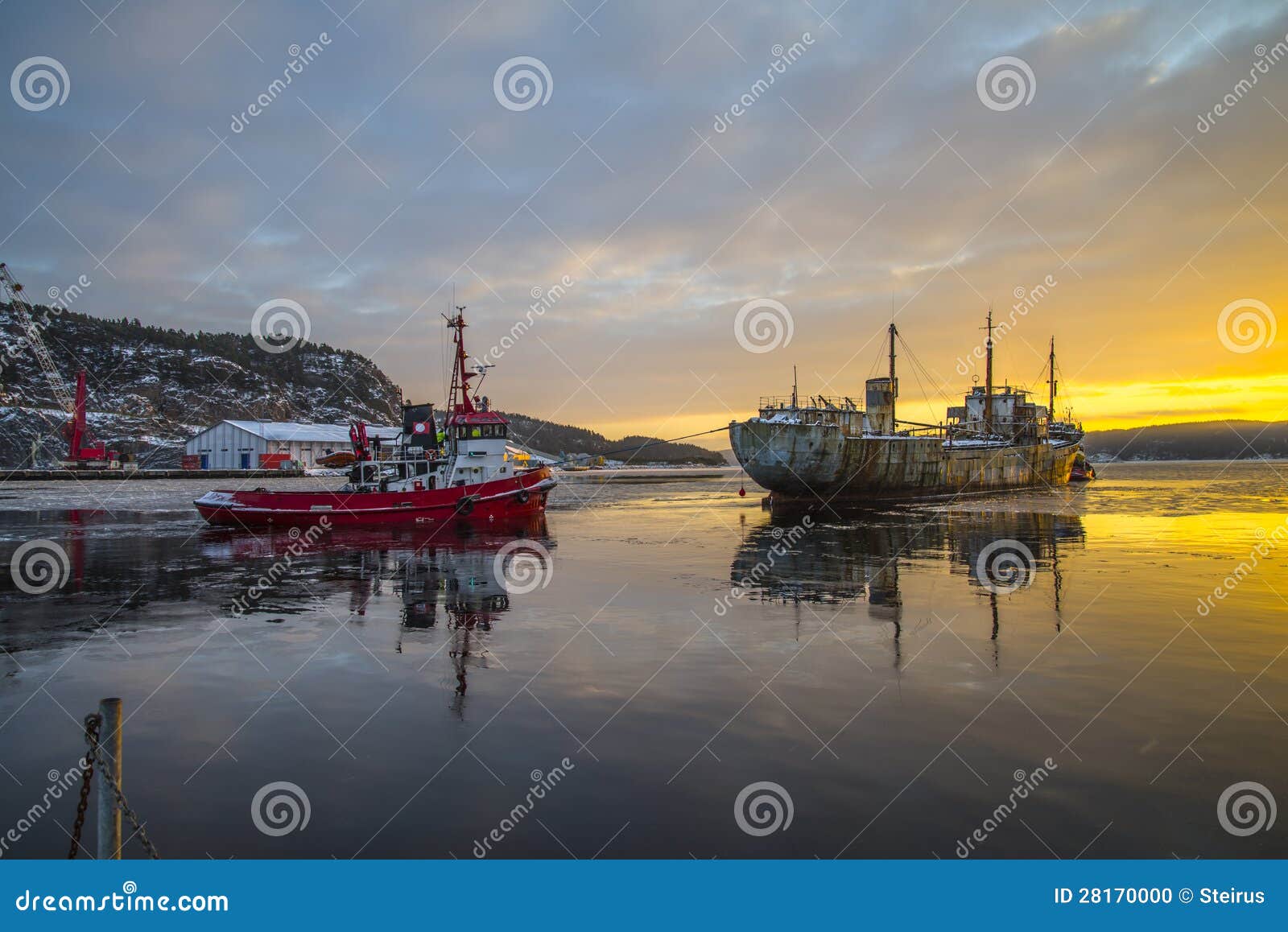 Ms hamen being towed stock photo. Image of cruise, norway - 28170000