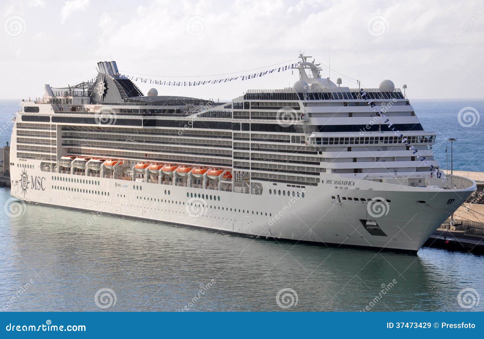 MSC Magnifica editorial stock image. Image of holiday - 37473429