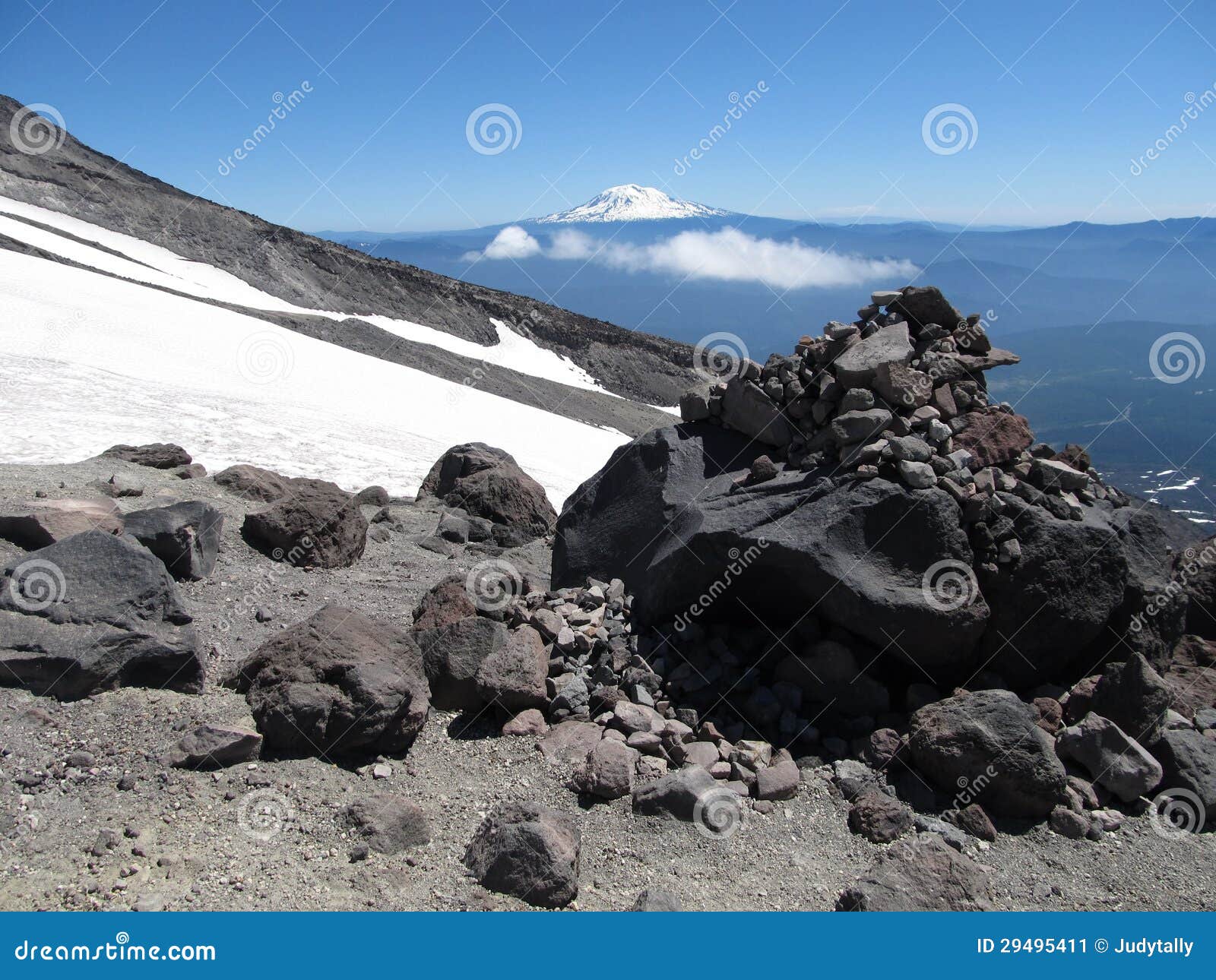 Mt. Adams stock image. Image of adams, pacific, rocks - 29495411