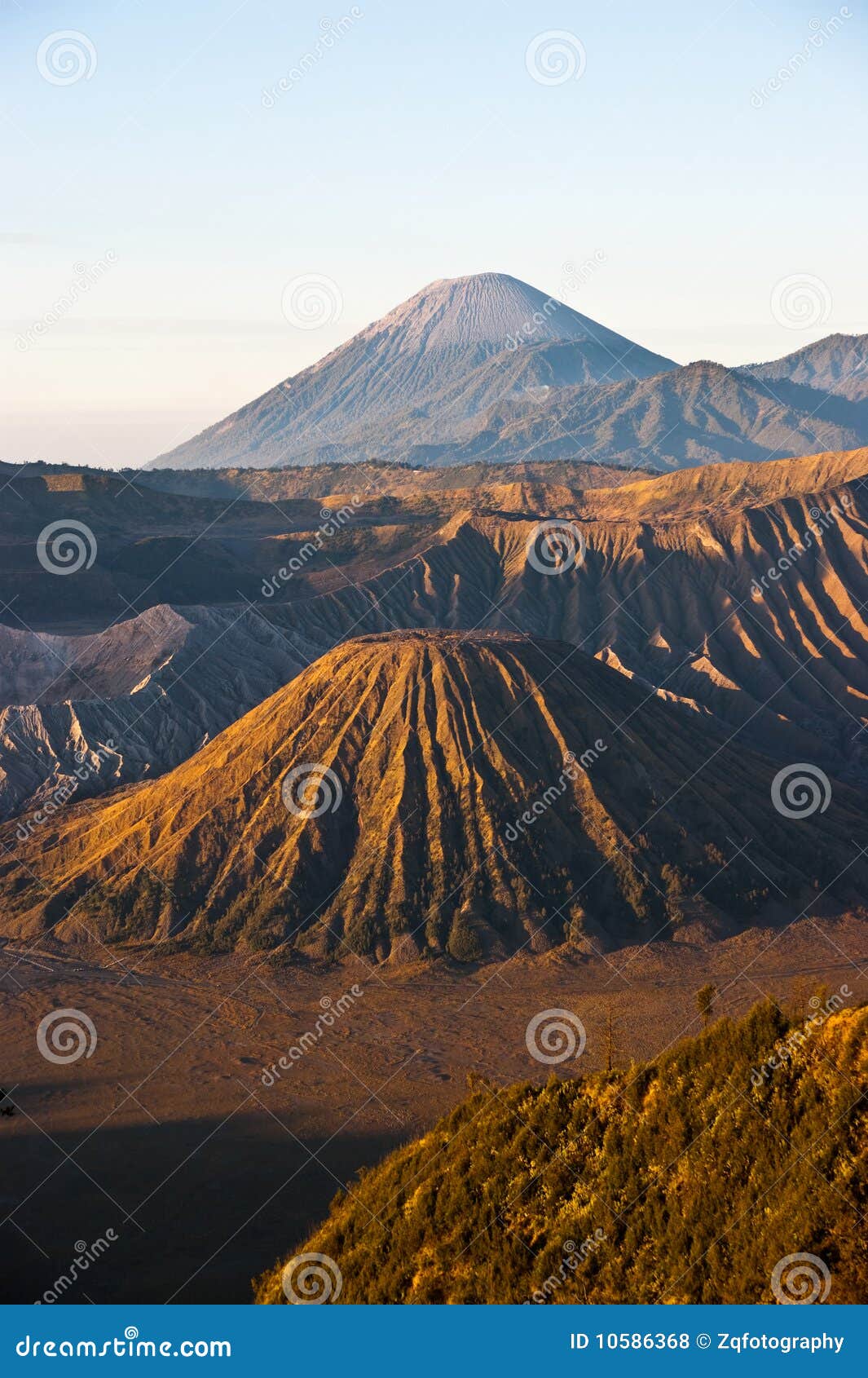 Mt Bromo Sunrise stock photo. Image of adventurous, danger - 10586368
