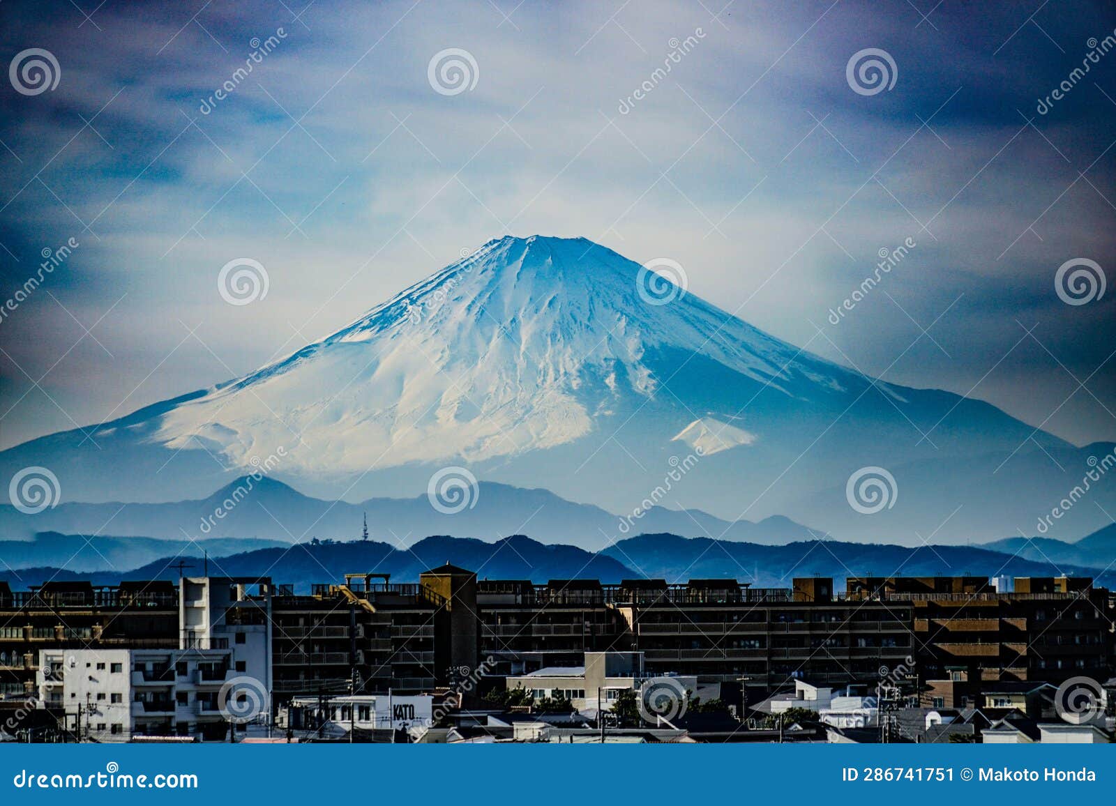 Mt. Fuji and the City of Fujisawa Stock Image - Image of tourist, waves ...