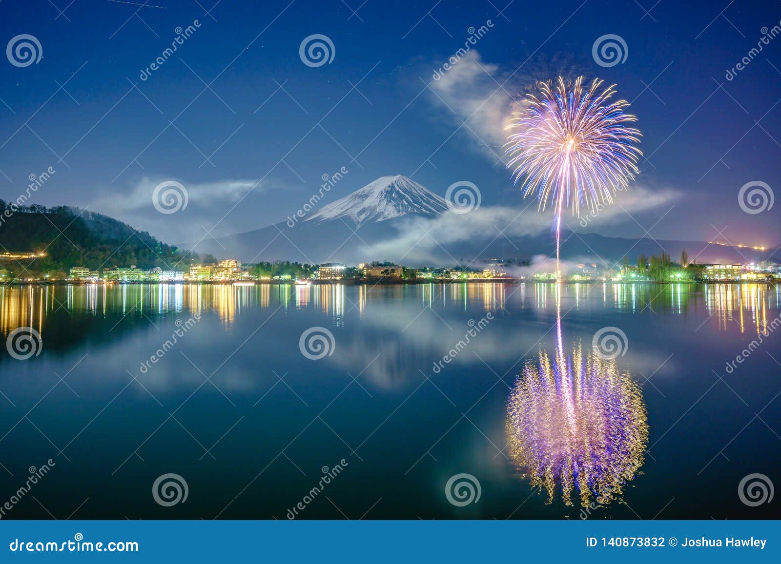Mt Fuji Fullmoon Fireworks stock photo. Image of kawaguchiko - 140873832